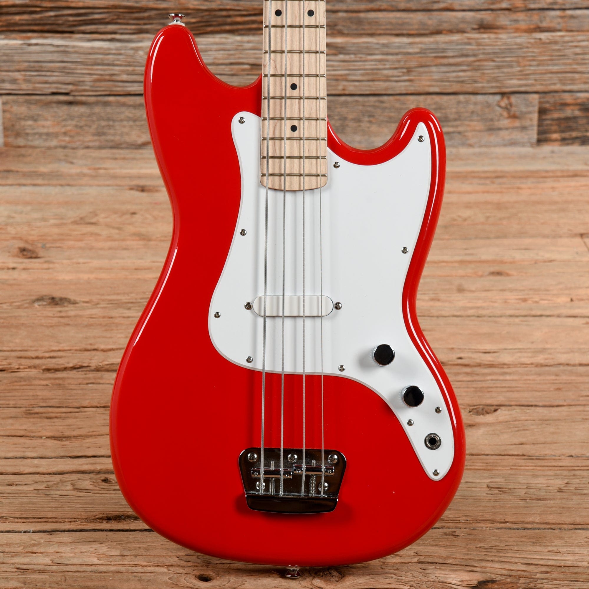Squier Affinity Bronco Bass Red 2018 – Chicago Music Exchange