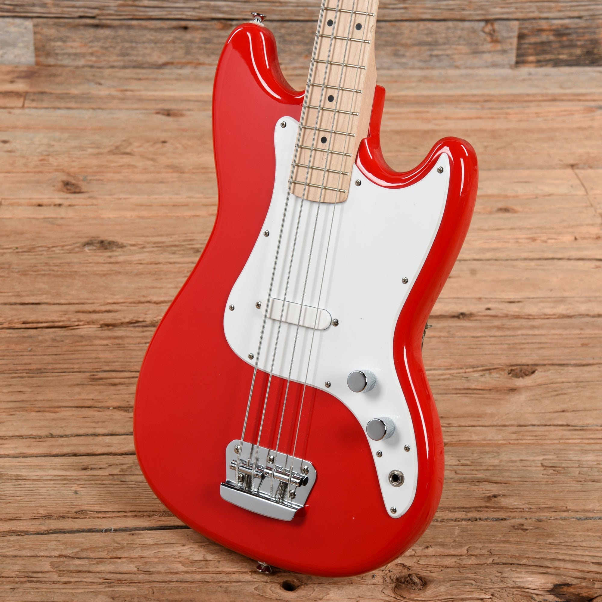 Squier Affinity Bronco Bass Red 2018 – Chicago Music Exchange