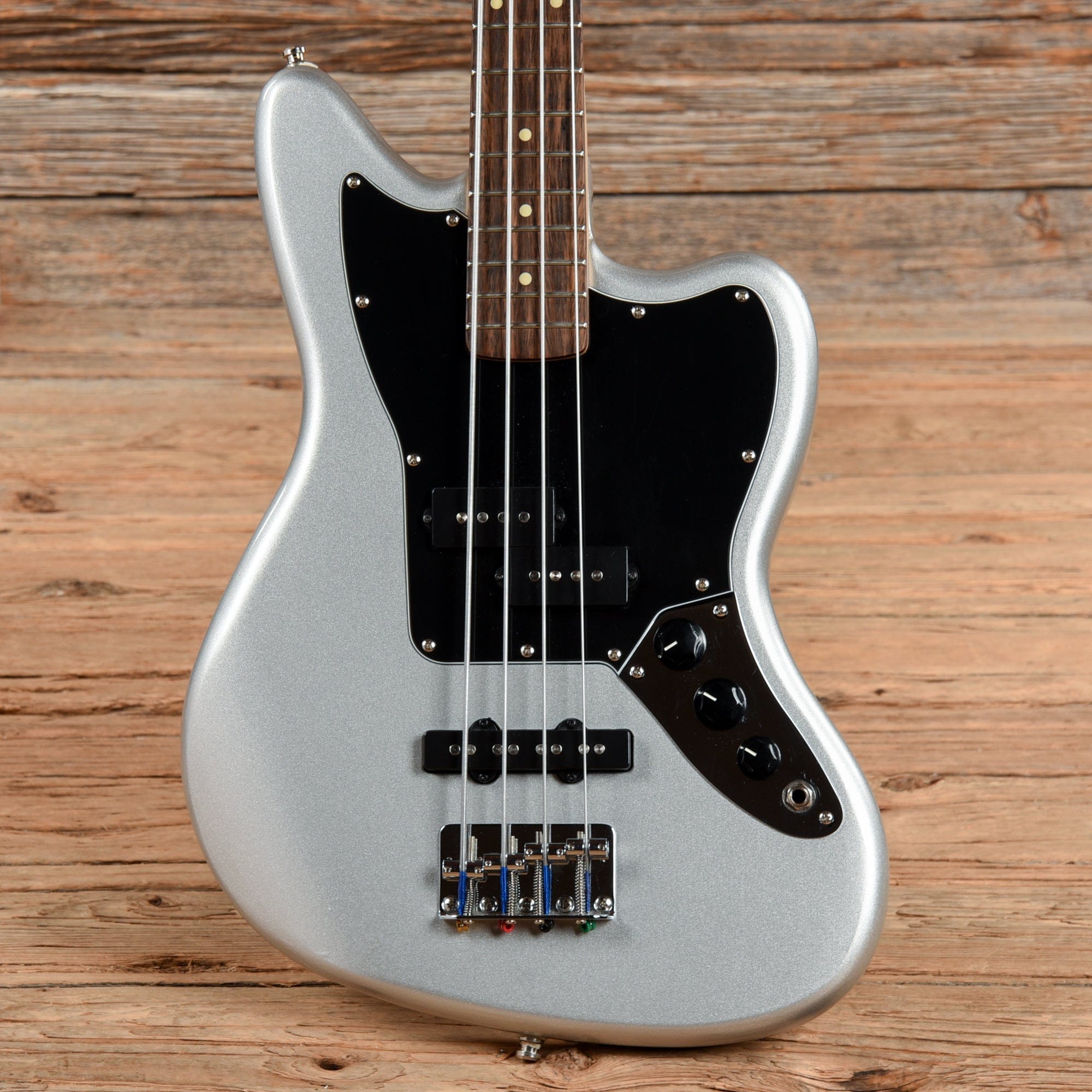Squier Vintage Modified Jaguar Bass Silver 2017 – Chicago Music Exchange