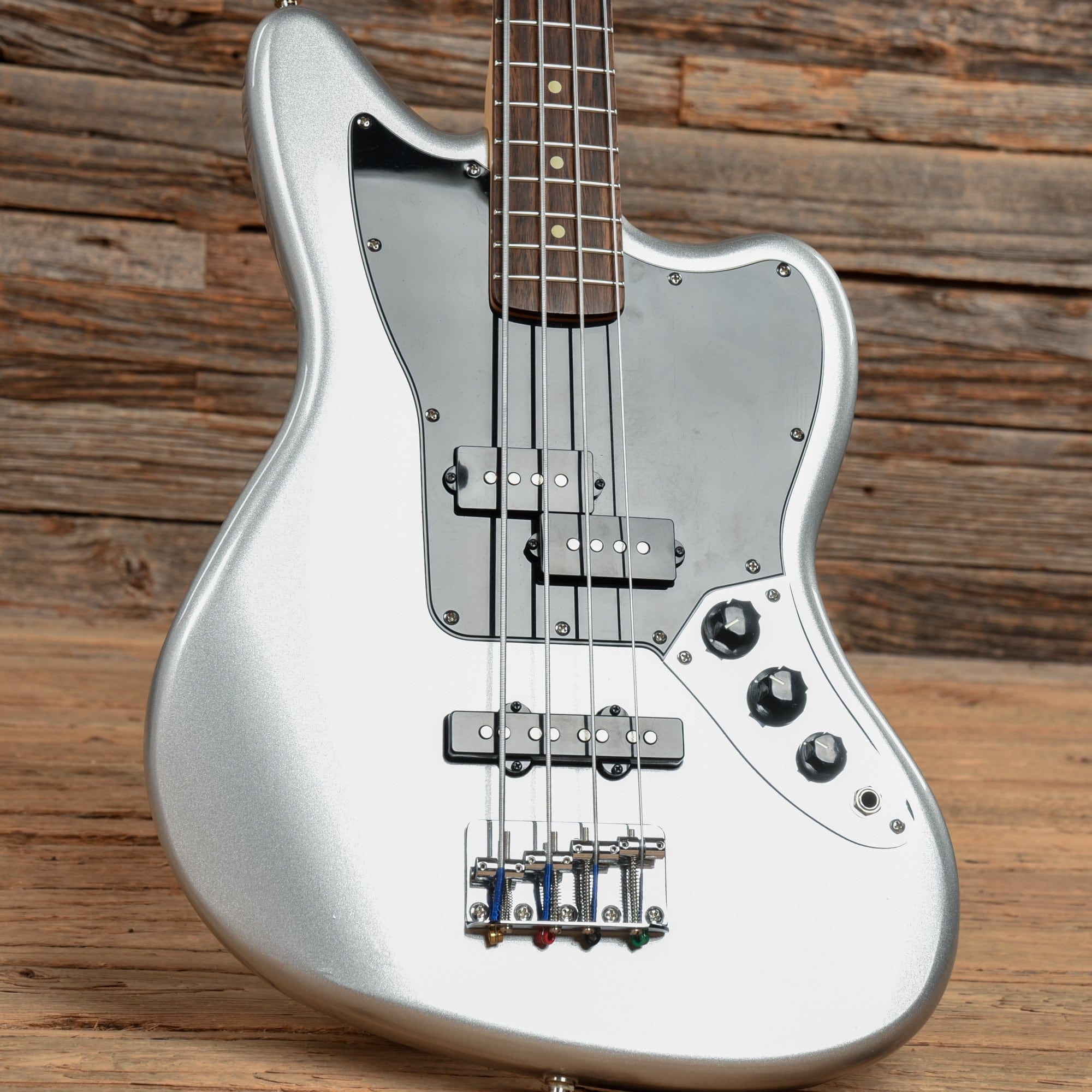 Squier Vintage Modified Jaguar Bass Silver 2017 – Chicago Music Exchange
