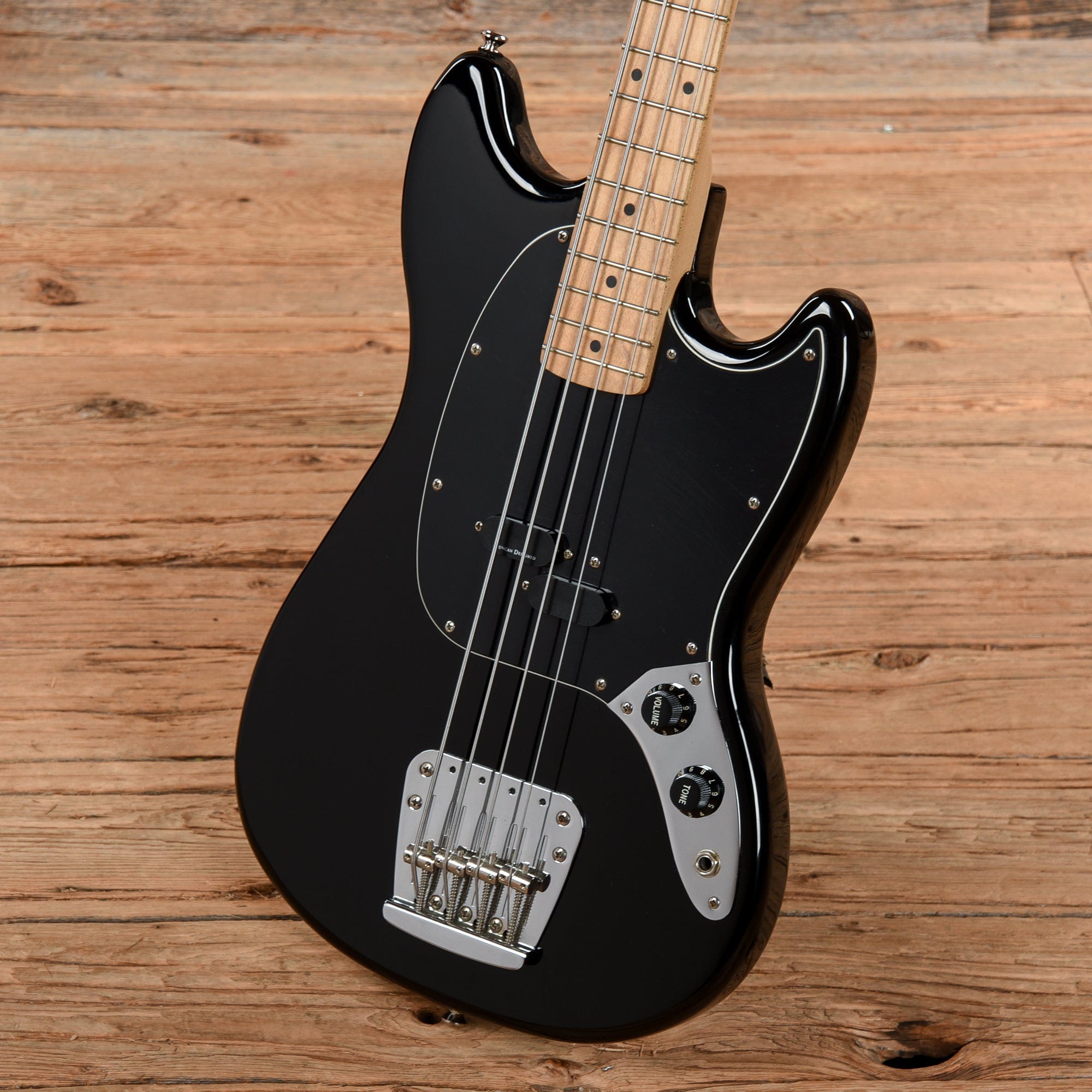 Squier Vintage Modified Mustang Bass Black 2011 – Chicago Music Exchange