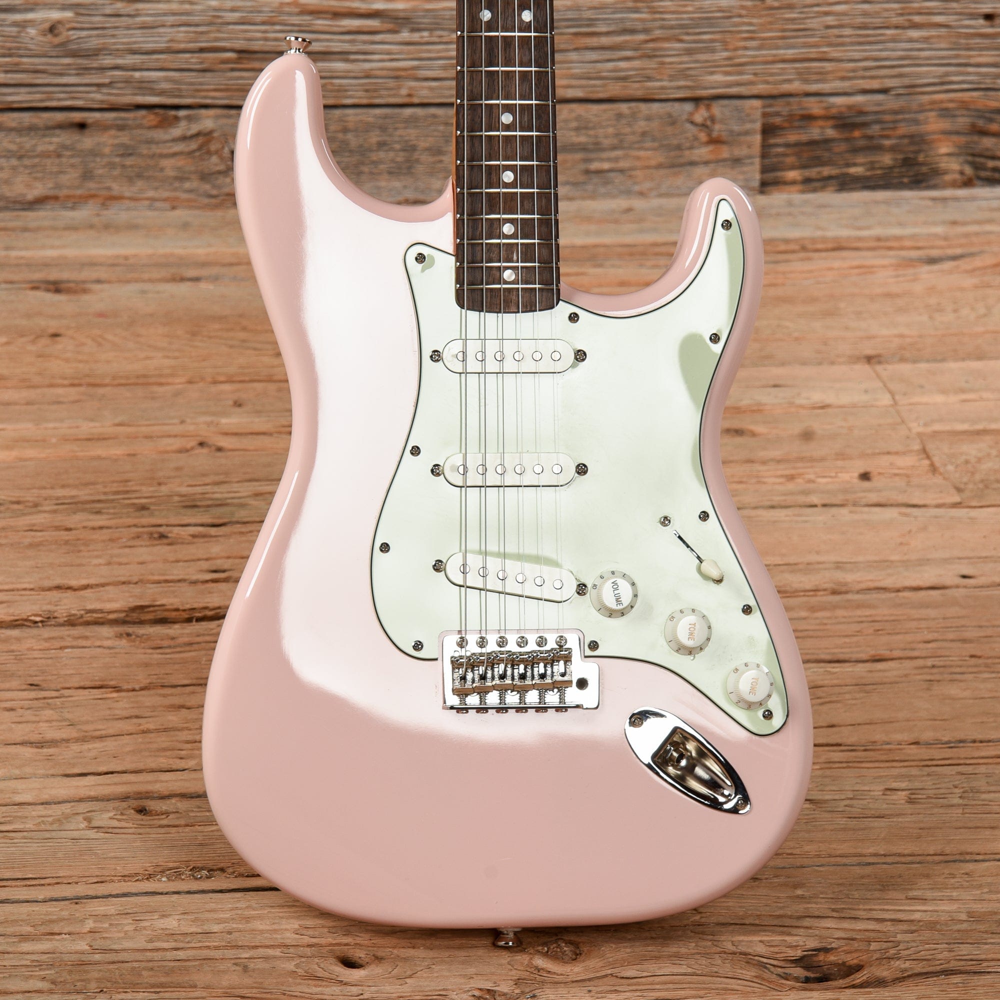 Squier Classic Vibe '60s Stratocaster Shell Pink 2020 – Chicago Music ...