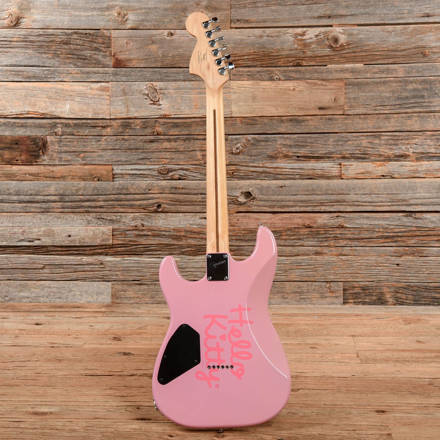 Squier Hello Kitty Stratocaster Pink 2006 – Chicago Music Exchange
