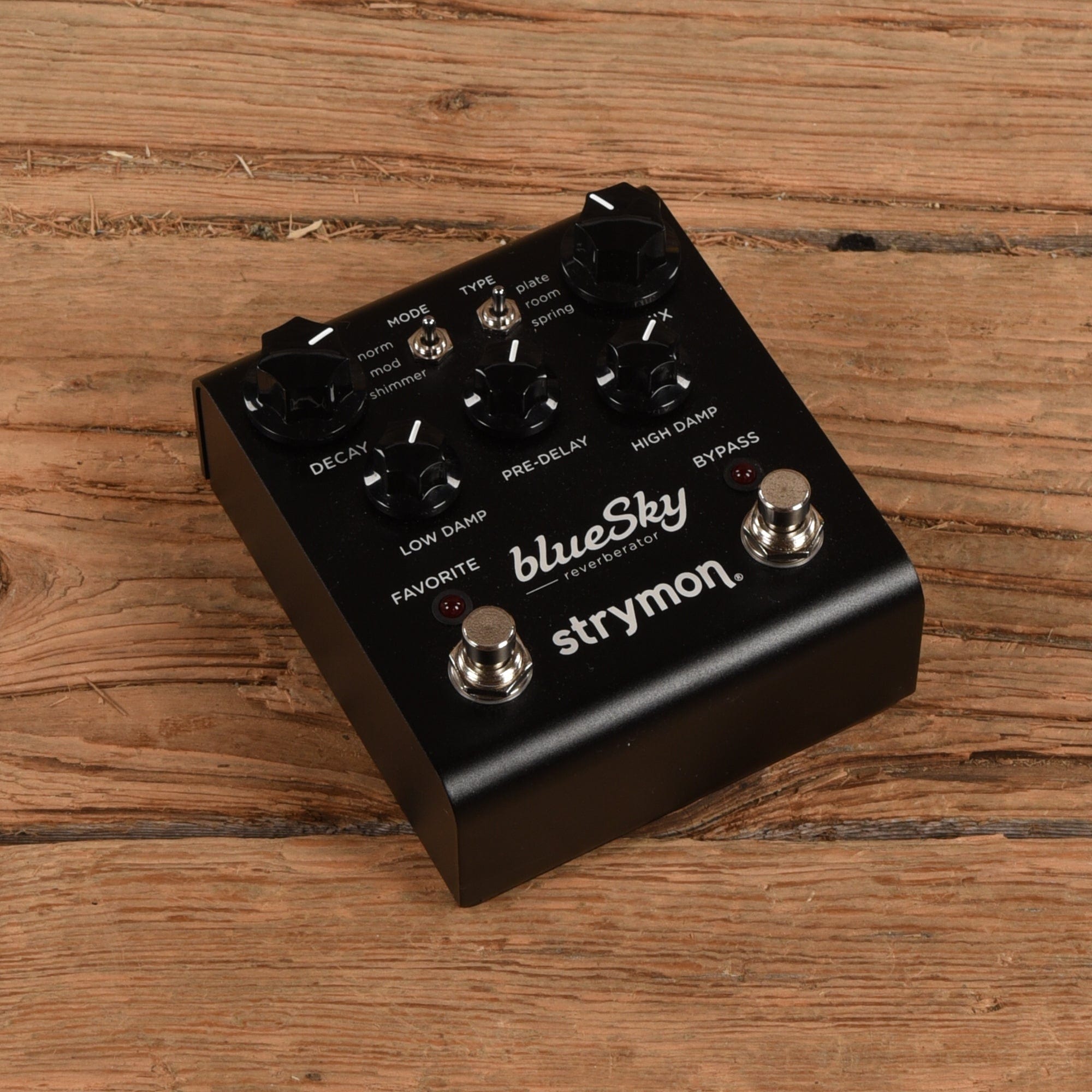 Strymon Blue Sky Midnight – Chicago Music Exchange