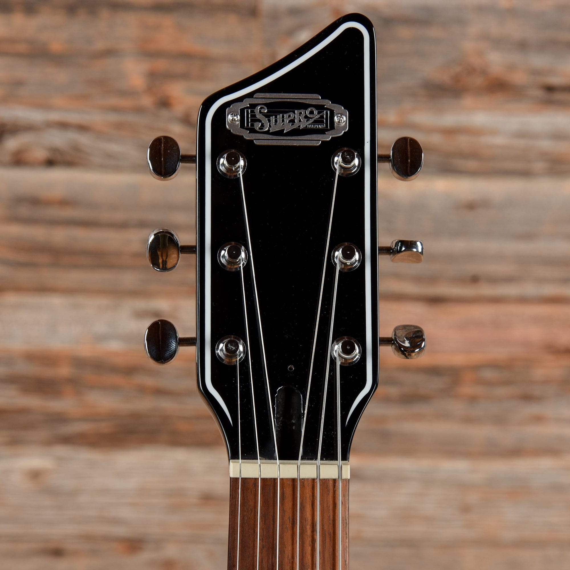 Supro 2030BM Hampton Triple Pickup Island Series Ocean Blue Metallic 2 ...