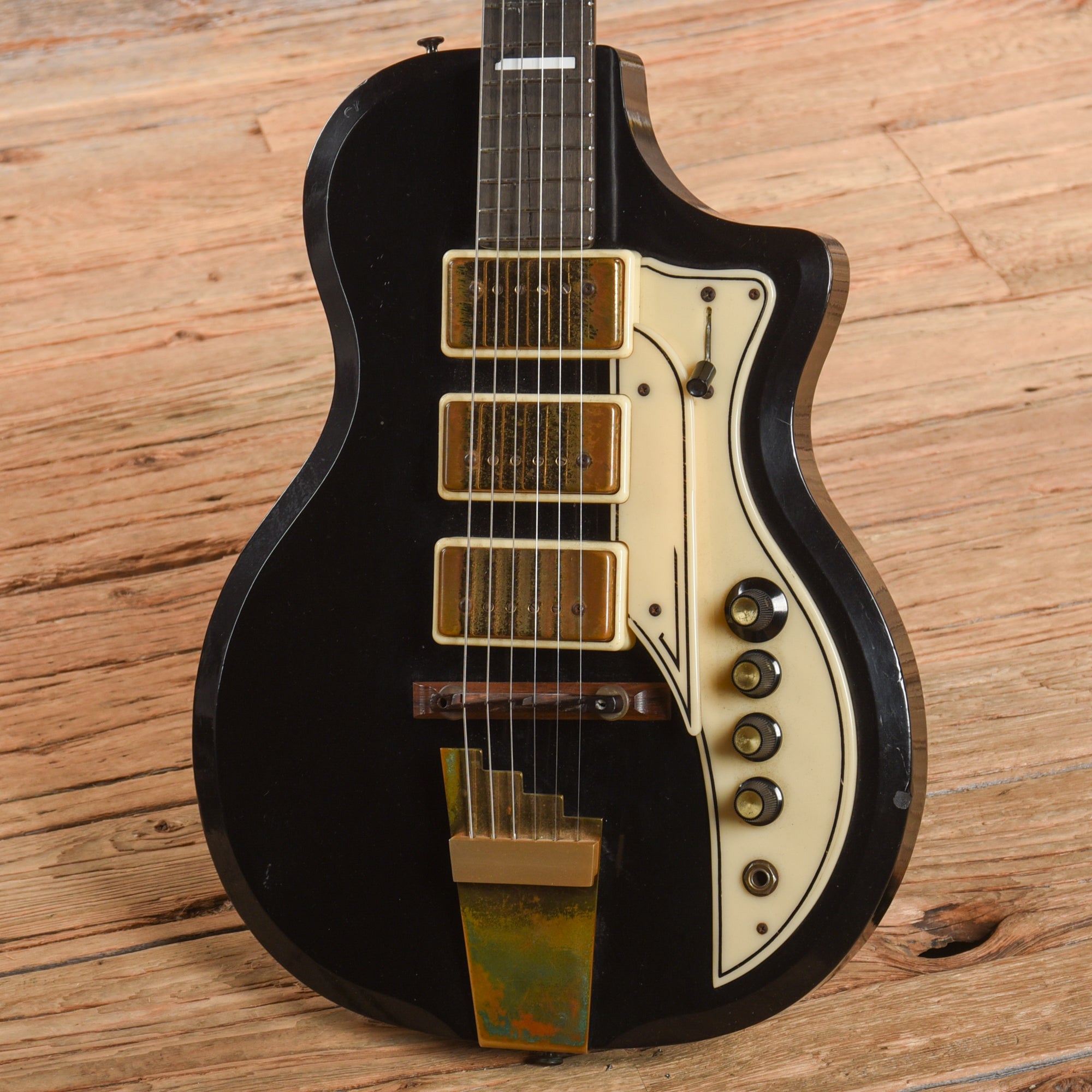 Supro Triple-Tone Guitar Model 1575 Black 1959 – Chicago Music Exchange