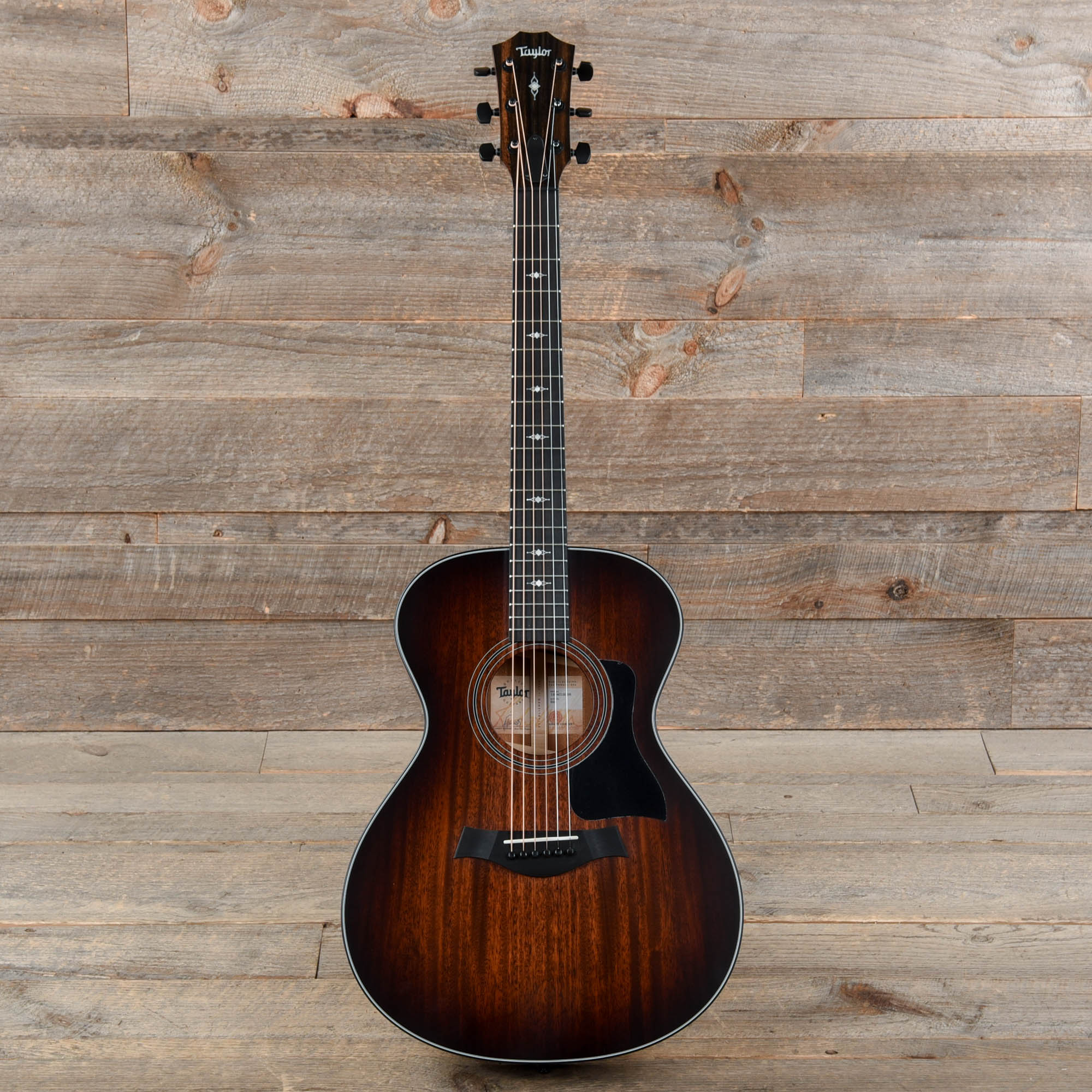 Taylor 322 Grand Concert Mahogany Shaded Edgeburst – Chicago Music Exchange