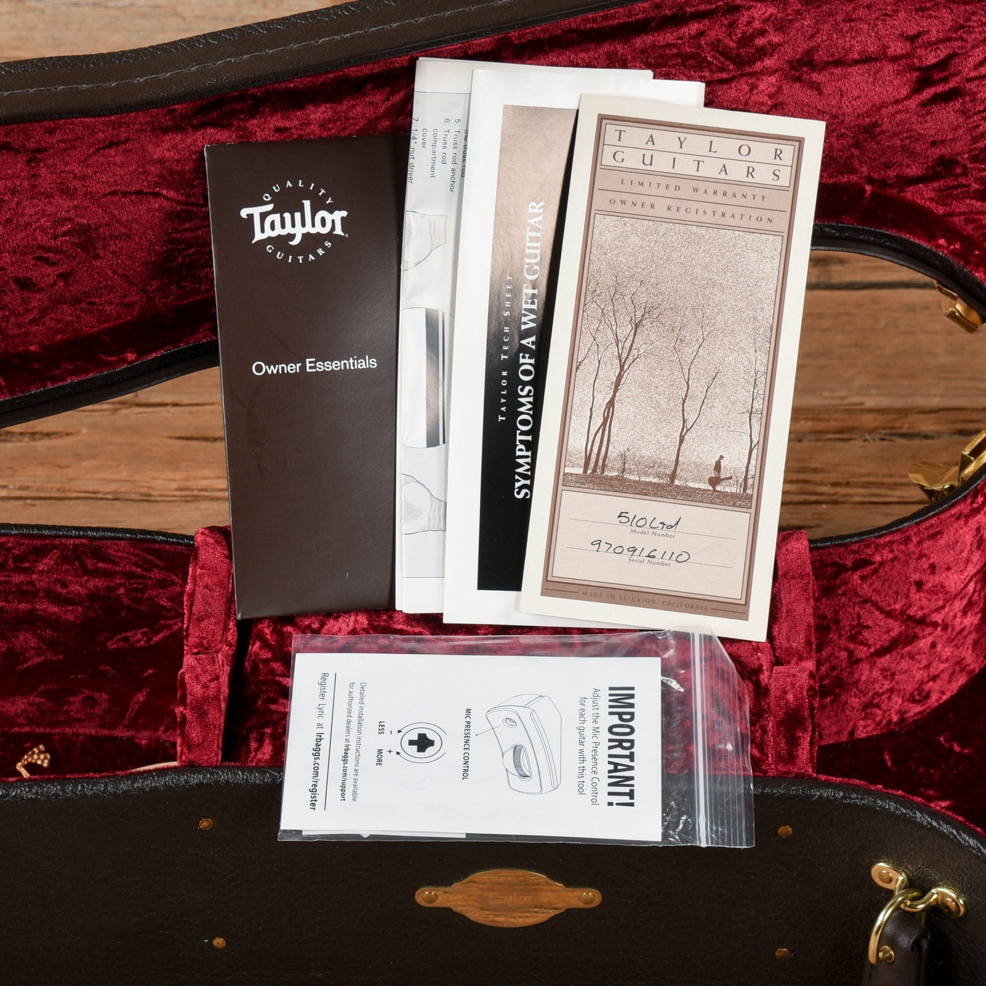 Taylor 510-LTD Natural 1997 – Chicago Music Exchange