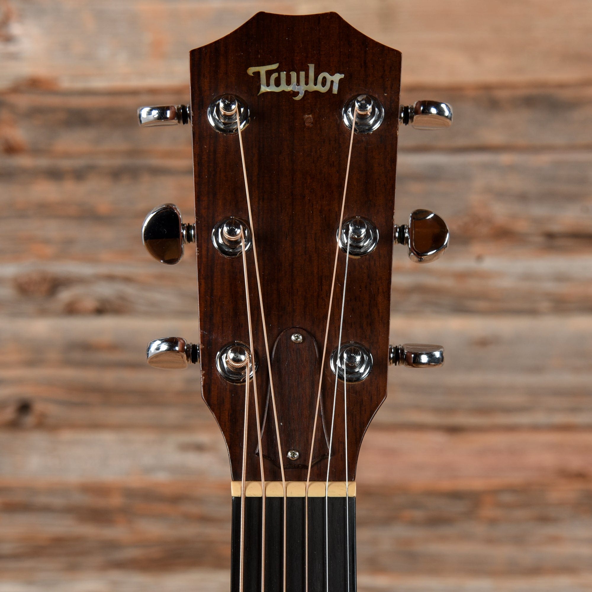 Taylor 710 Natural 1993 – Chicago Music Exchange