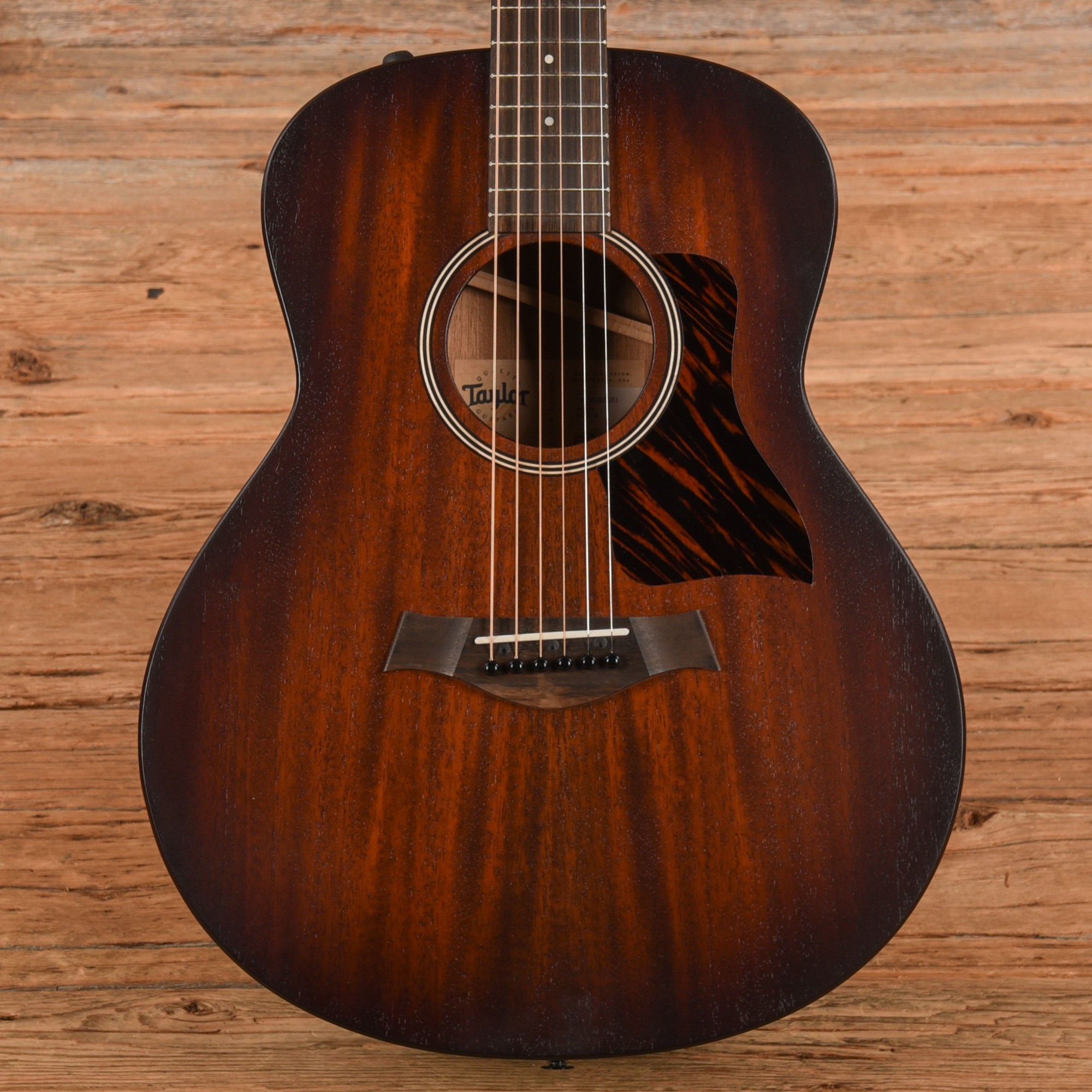 Taylor AD21e Grand Theater Mahogany/Sapele Shaded Edgeburst 2023 ...