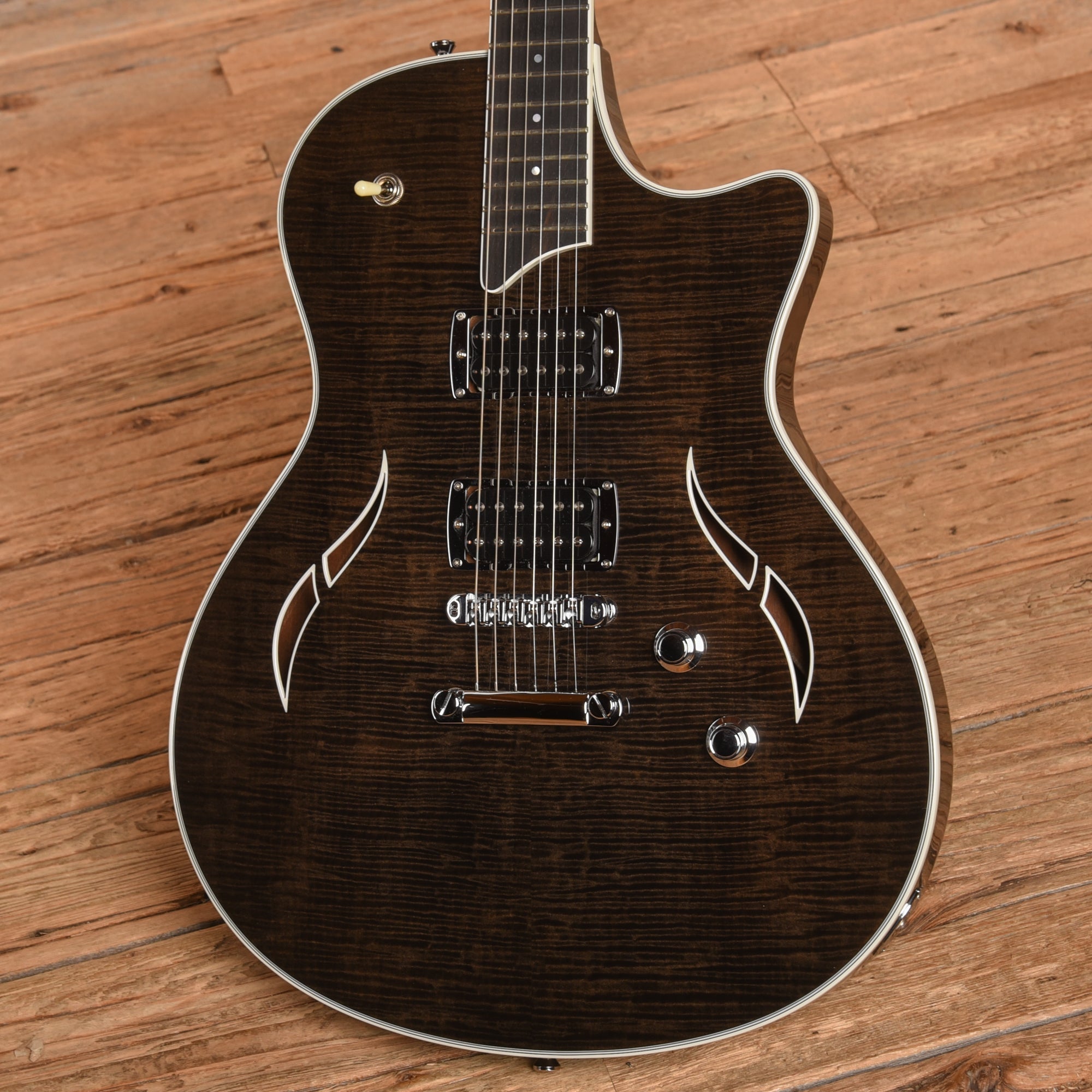 Taylor T3 Transparent Black 2012 – Chicago Music Exchange