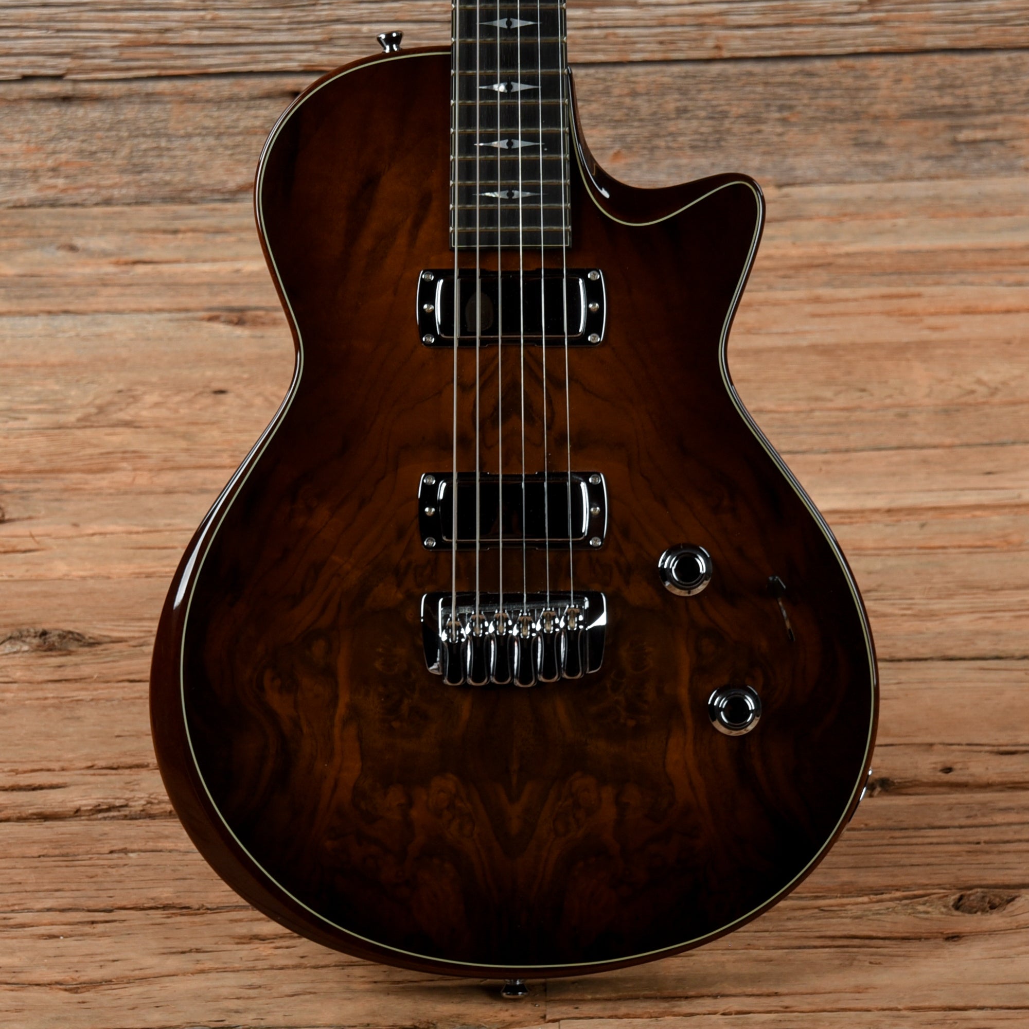 Taylor Solidbody Custom Walnut 2007 – Chicago Music Exchange
