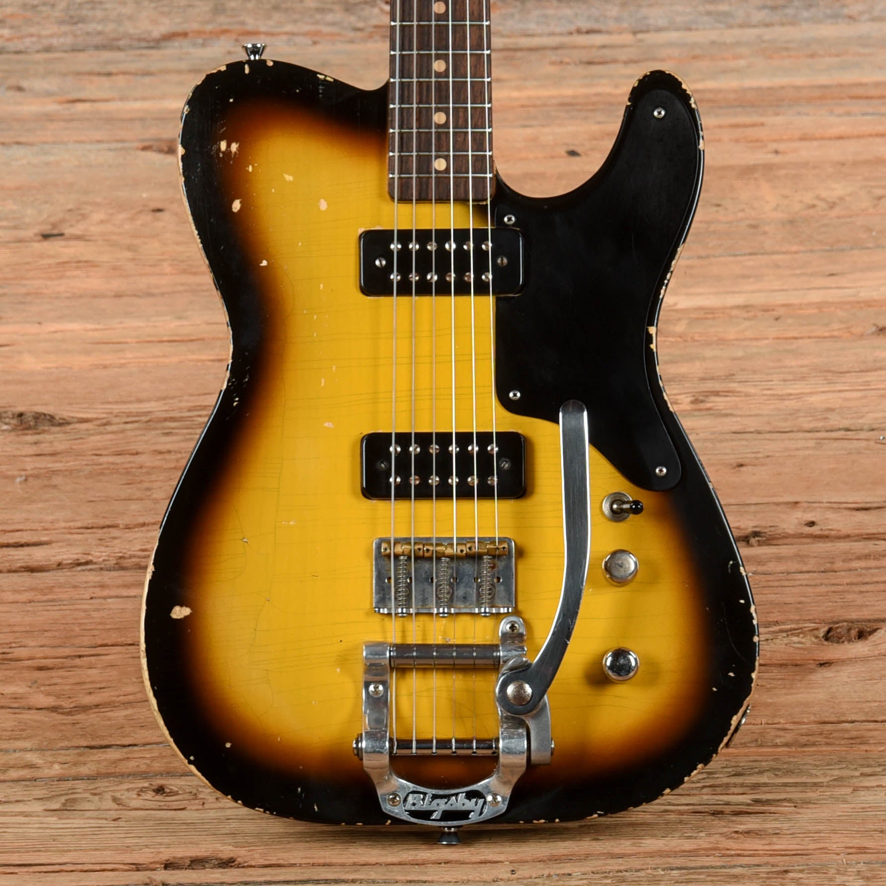 TMG Scarlett Nigel Hendroff Signature Sunburst 2013 – Chicago Music ...