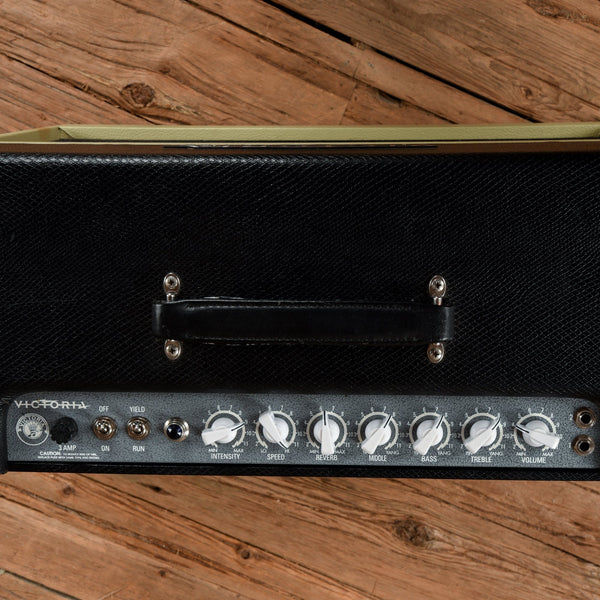Victoria Silver Sonic 1x12 Combo – Chicago Music Exchange