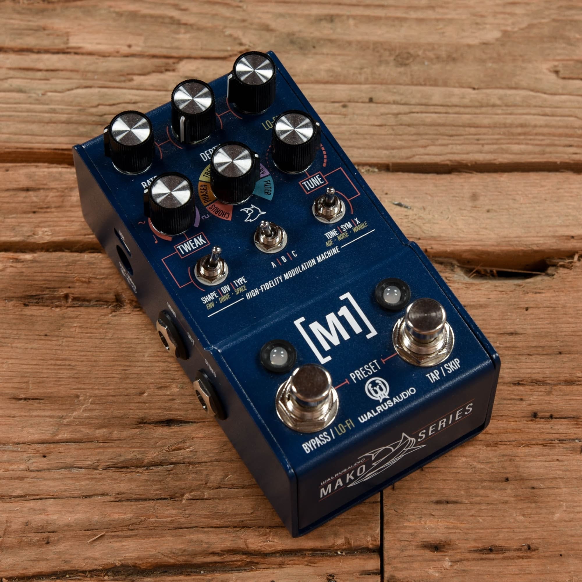 Walrus Mako M1 High-Fidelity Modulation Machine – Chicago Music Exchange