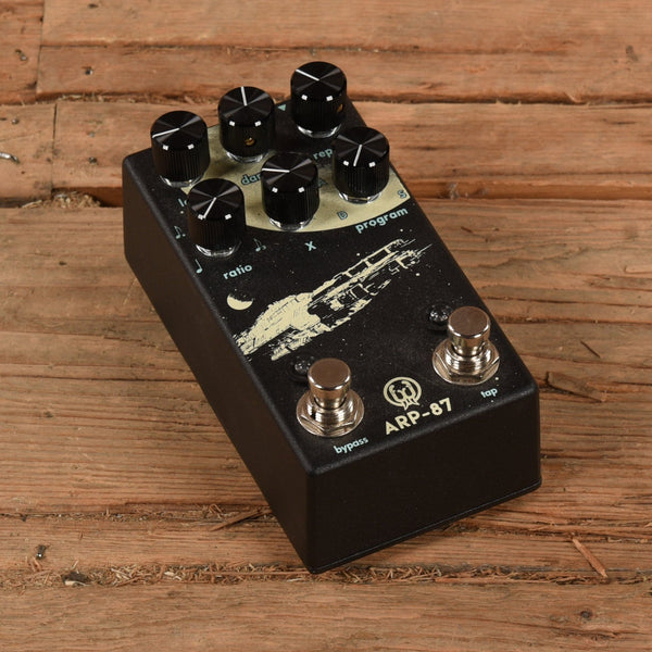 Walrus ARP-87 Multi-Function Delay – Chicago Music Exchange