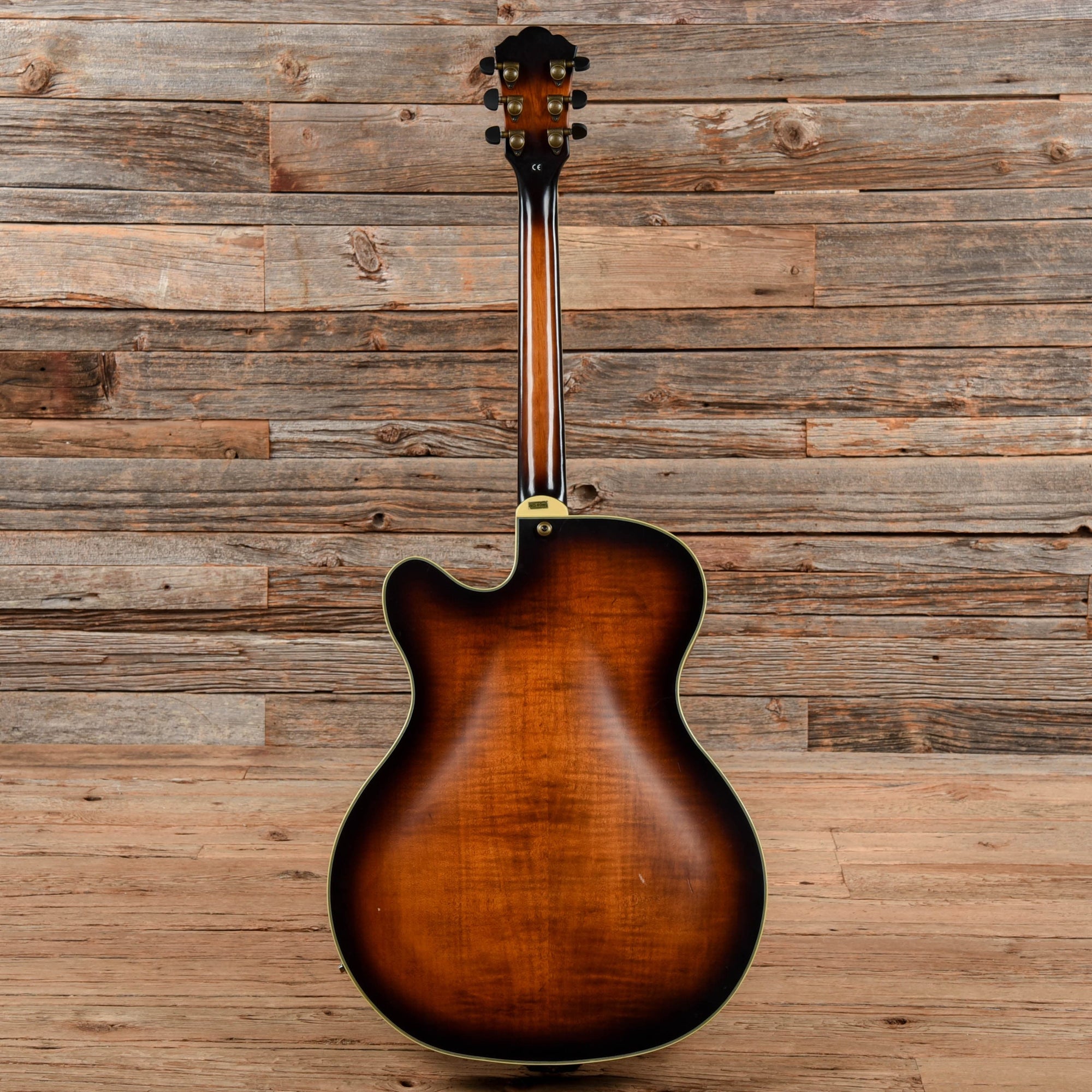 Washburn J-600 Sunburst – Chicago Music Exchange