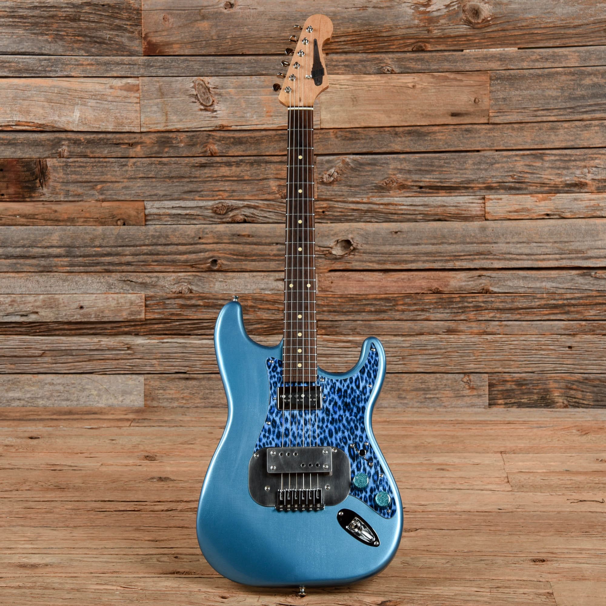 Waterslide Coodercaster Ice Blue Metallic 2022 – Chicago Music Exchange