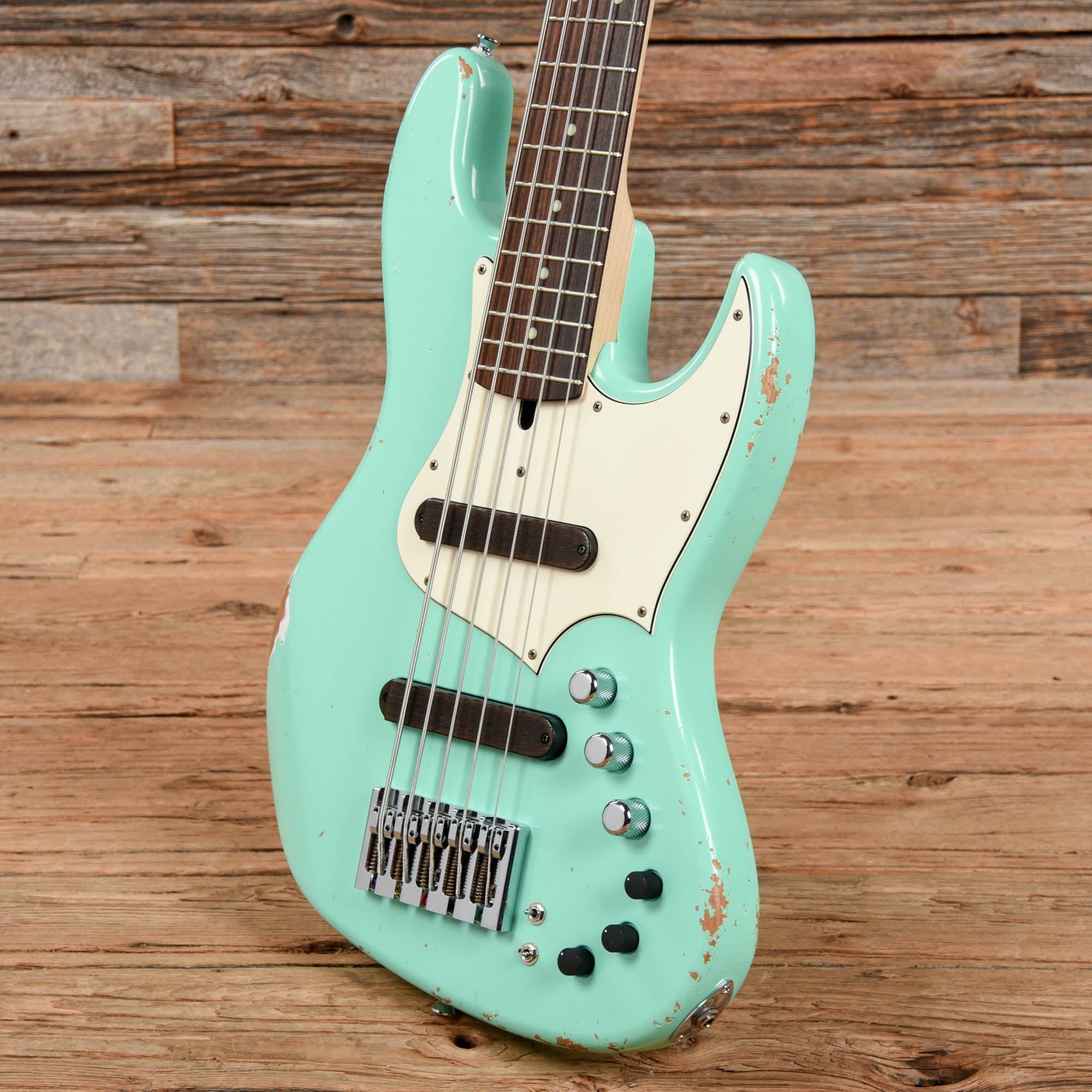 Xotic XJ-1T Surf Green Relic – Chicago Music Exchange