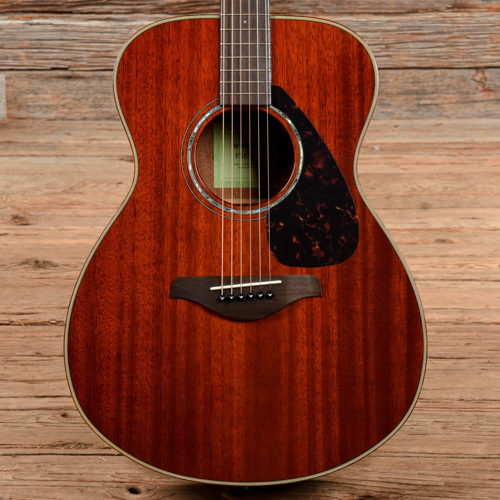 Yamaha FS850 Sunburst 2016 – Chicago Music Exchange