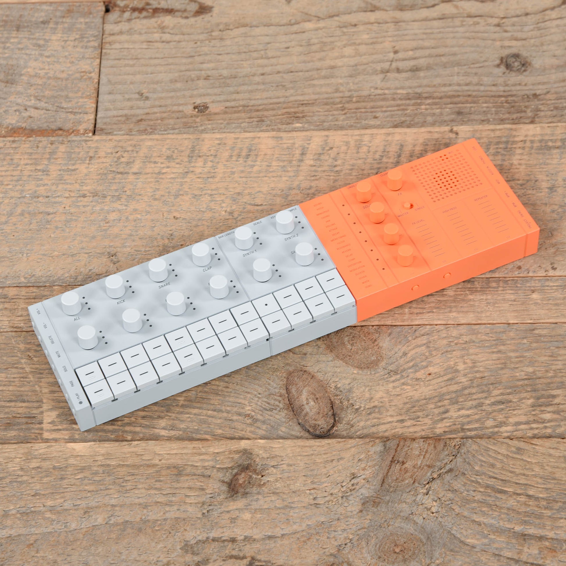 Yamaha SEQTRAK Orange and White Portable Synthesizer & Production Stud ...