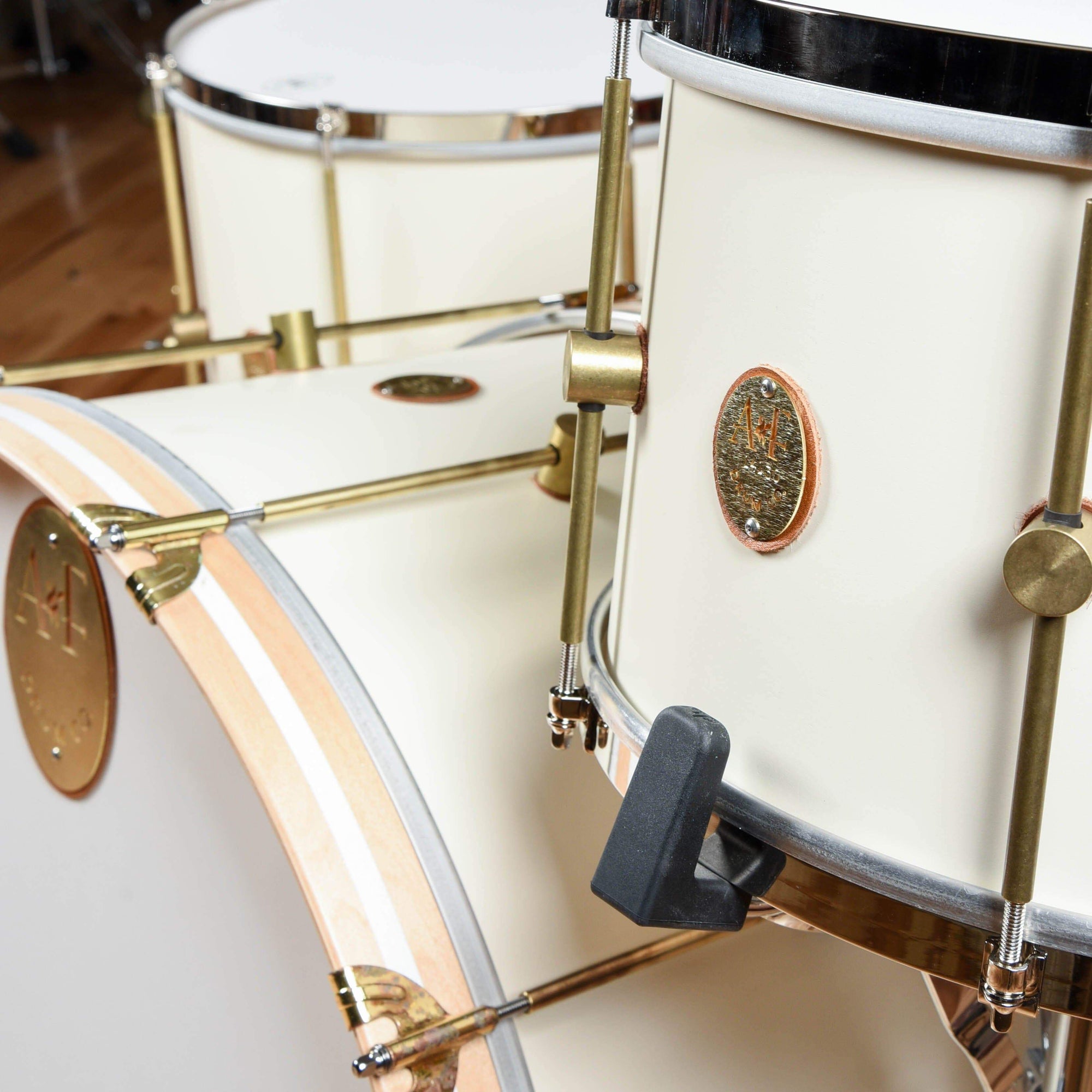 A&F Drum Co. 14/18/26 3pc. Maple Club Drum Kit Antique White 1901 Limi ...