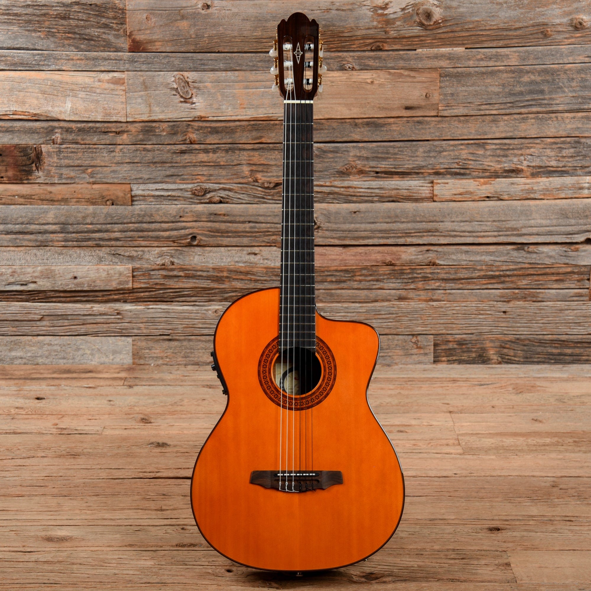 Alvarez Classical 5008C Natural – Chicago Music Exchange