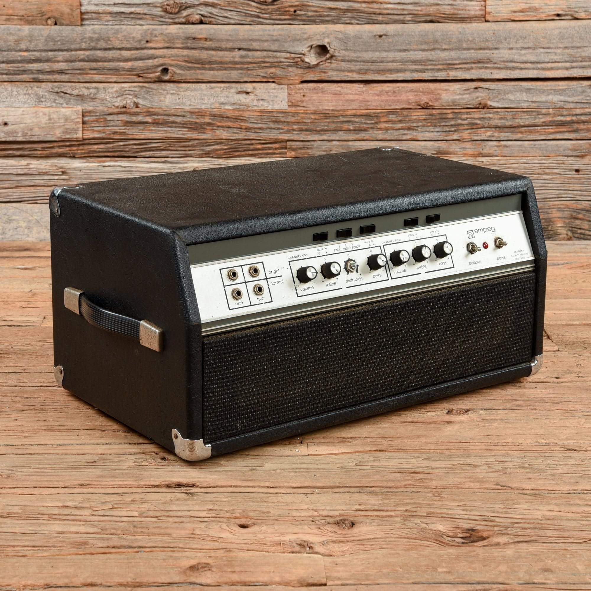 Ampeg SVT 300w Bass Head 1974 – Chicago Music Exchange