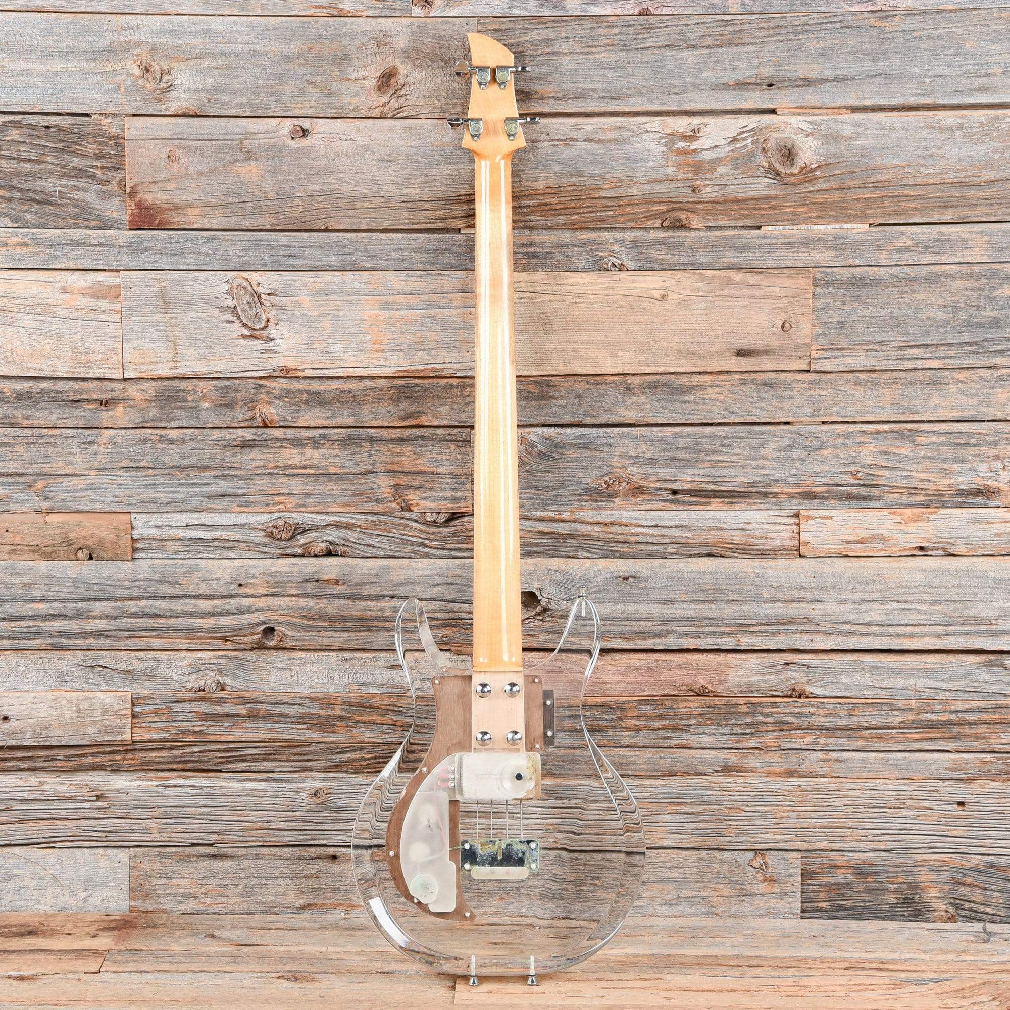 Ampeg Dan Armstrong Bass Lucite 1969 – Chicago Music Exchange
