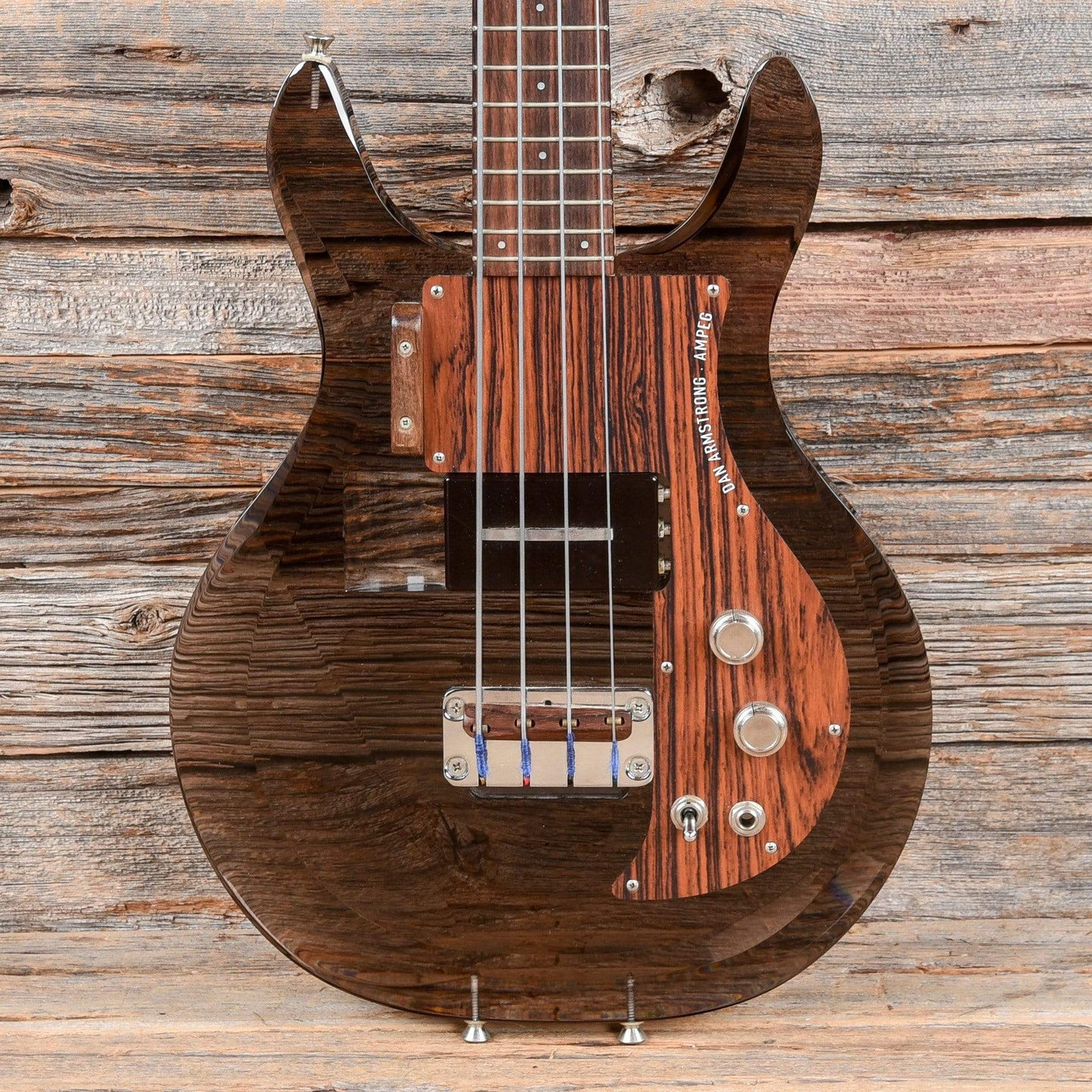 Ampeg Dan Armstrong Lucite Bass Reissue Smoke 1998 – Chicago Music Exchange