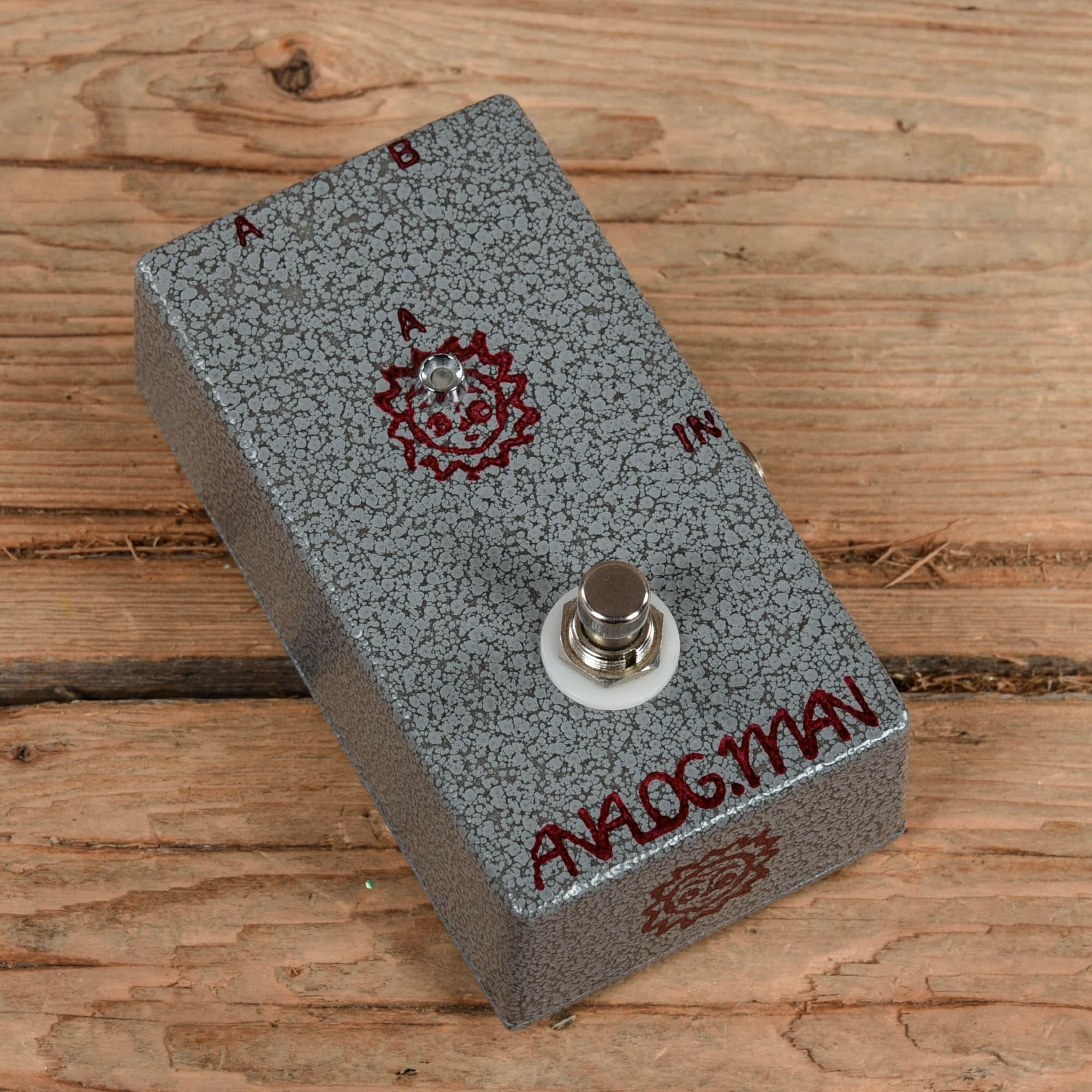 Analogman A/B Box – Chicago Music Exchange