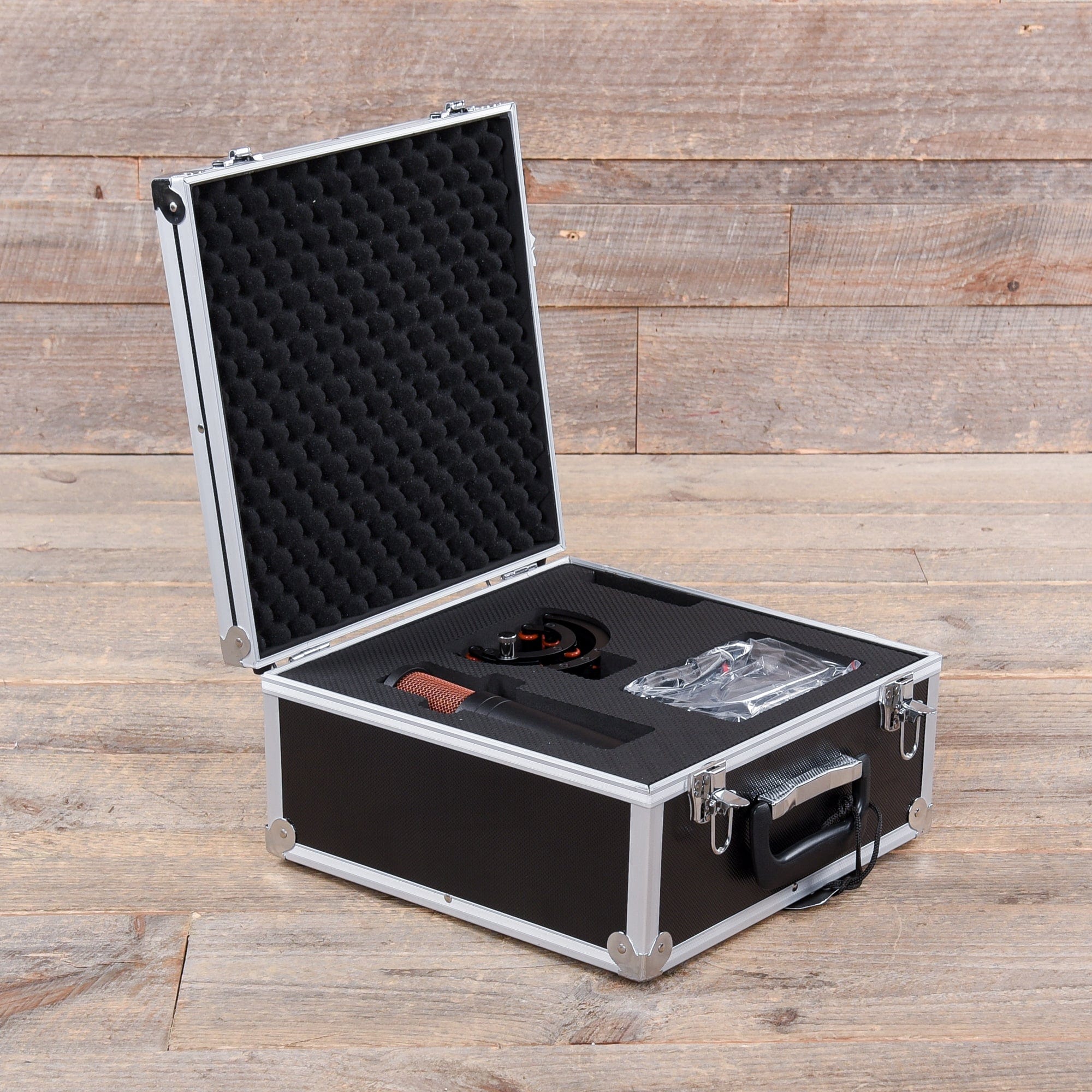 Antelope Audio Edge Go Dual Capsule USB-C Powered Modeling Microphone ...