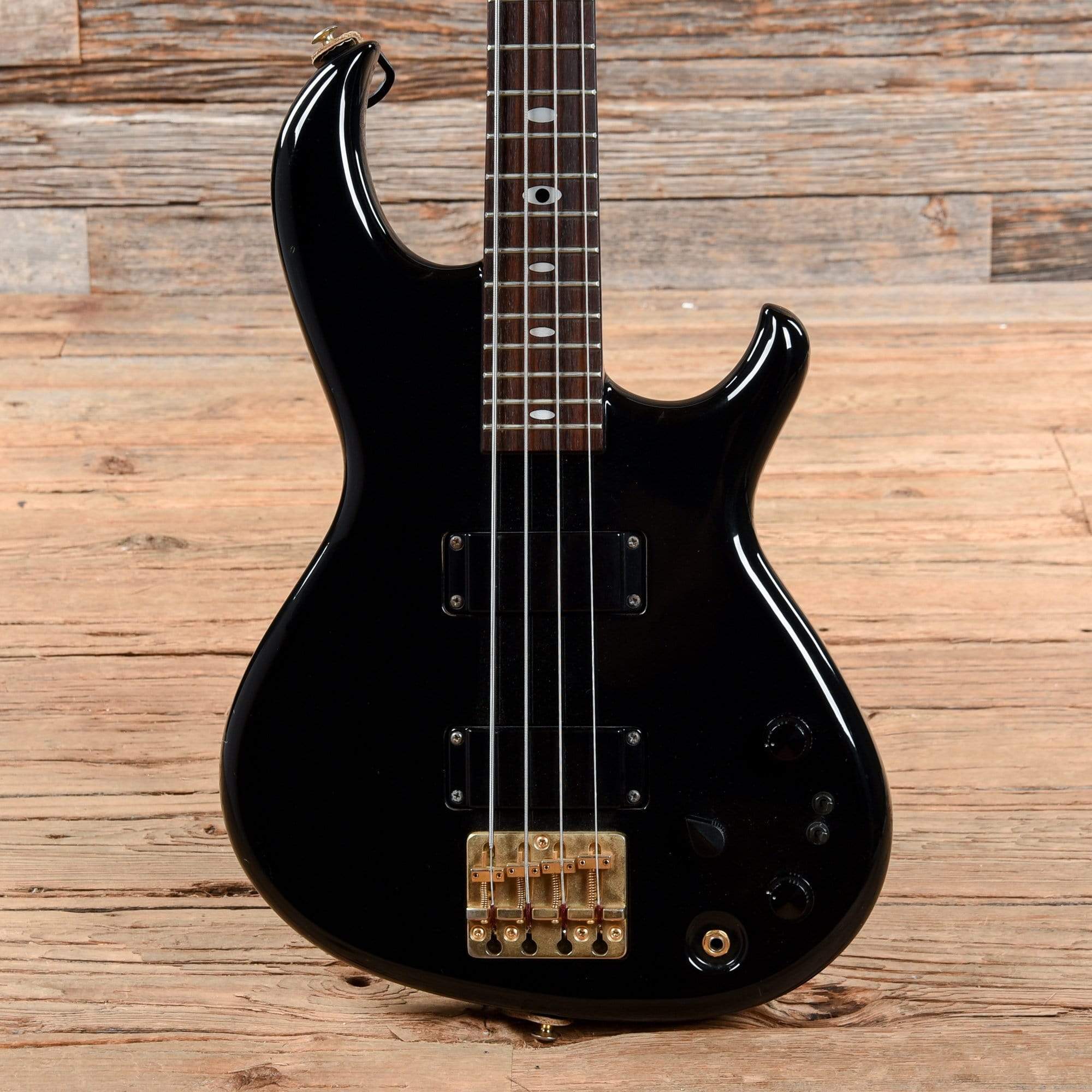 Aria SB Black 1980s – Chicago Music Exchange