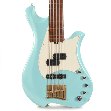 Basses - CME Exclusive – Chicago Music Exchange