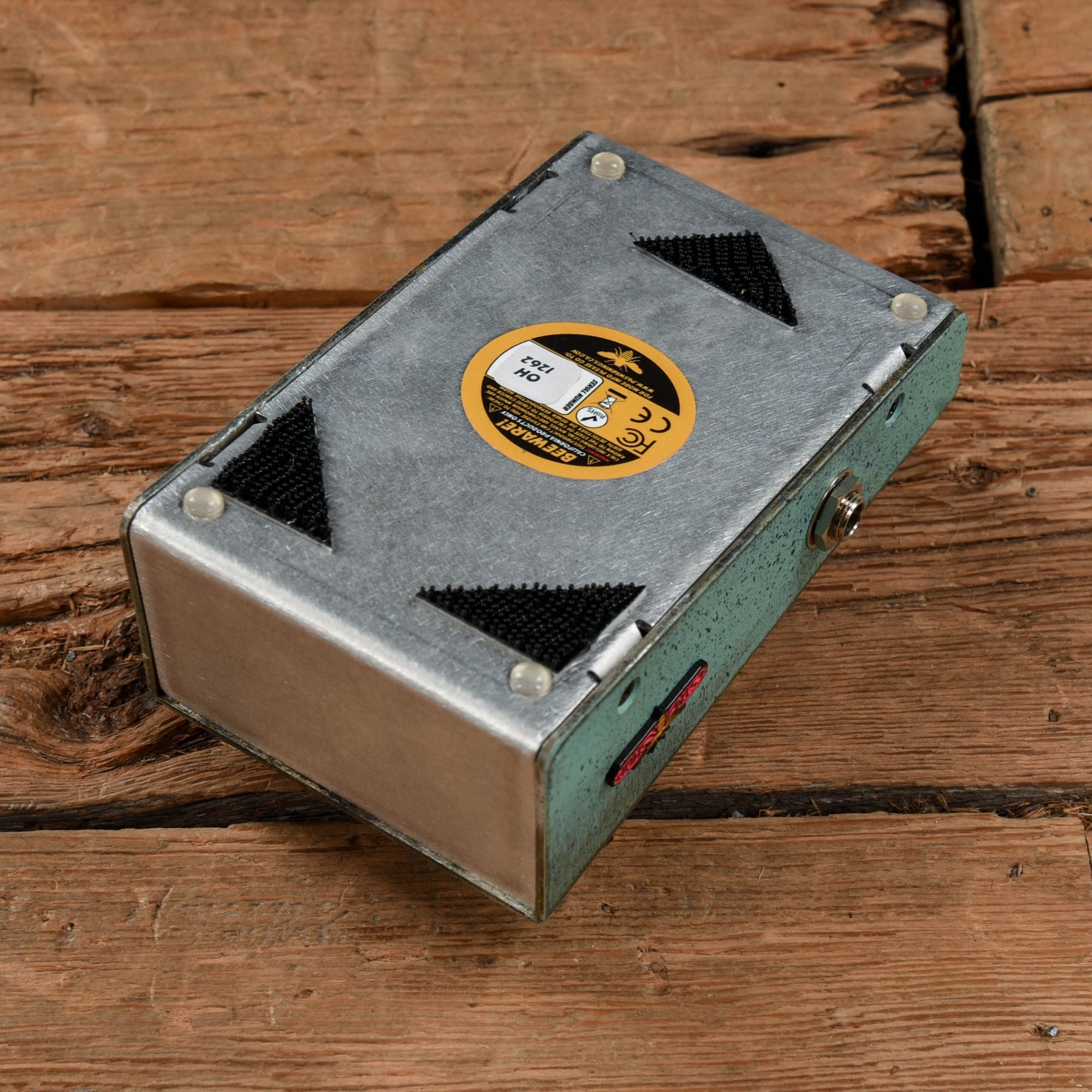 Beetronics OctaHive Custom Series Octave Fuzz – Chicago Music Exchange