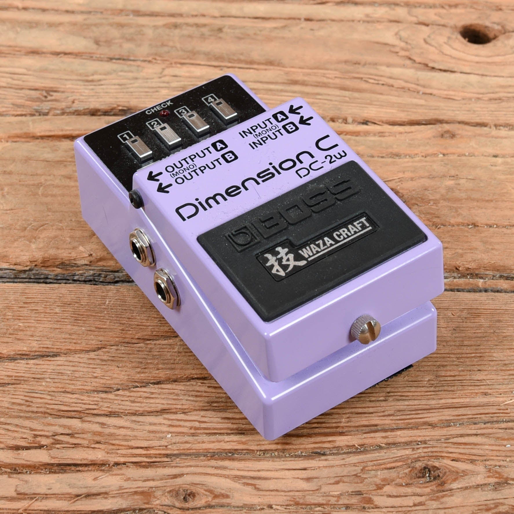 Boss DC-2W Dimension C Chorus Waza Craft – Chicago Music Exchange