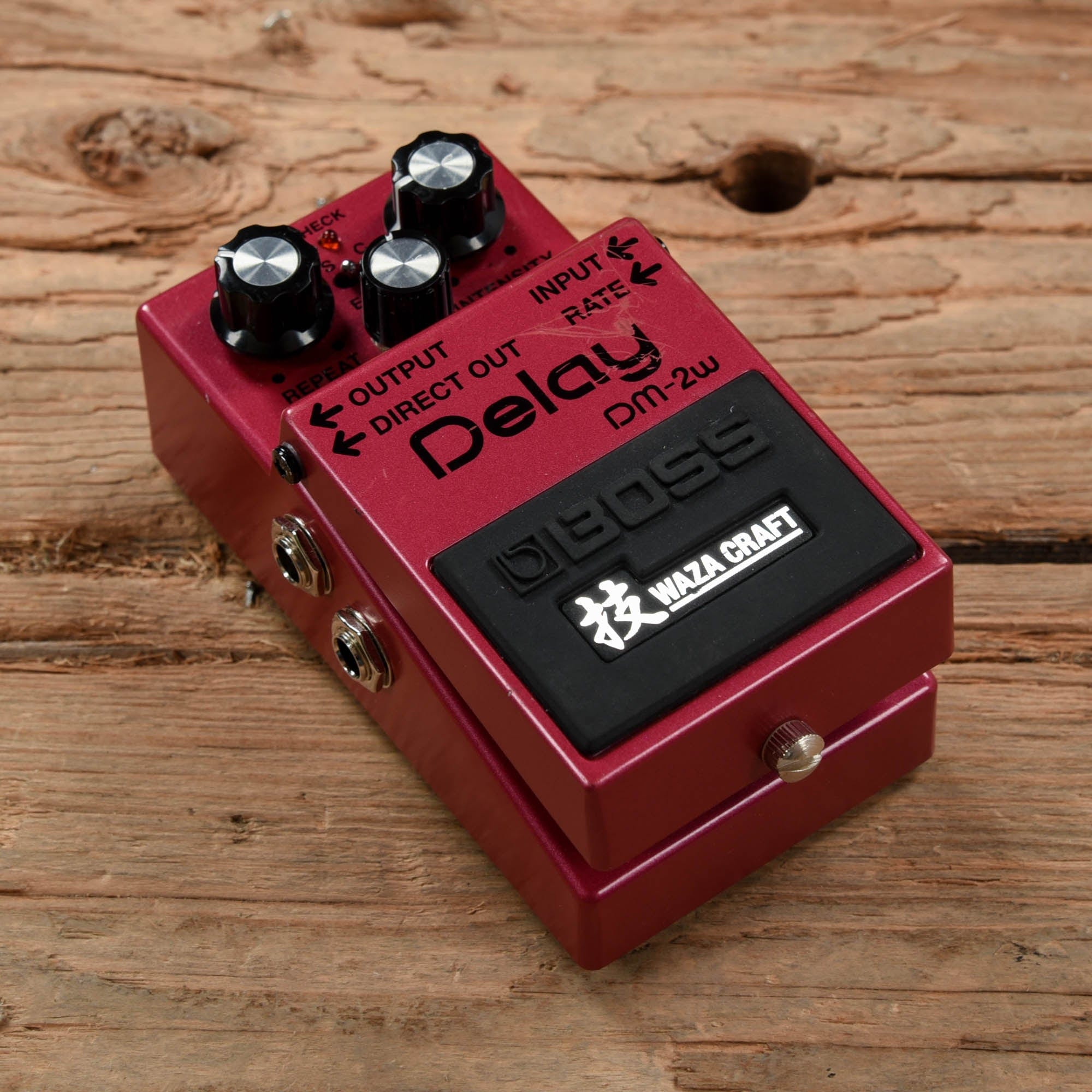 Boss DM-2W Waza Craft Delay Pedal – Chicago Music Exchange