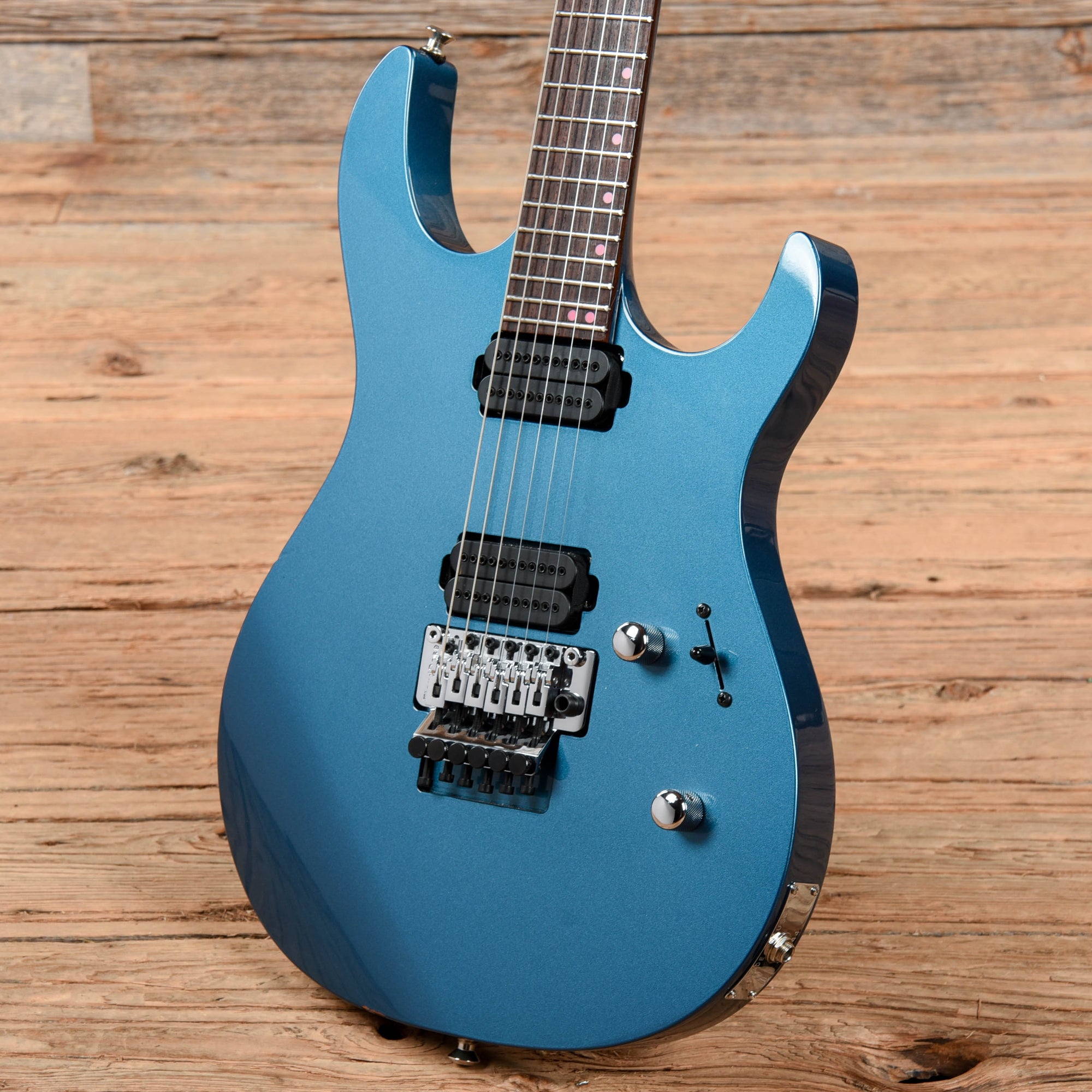 Carvin DC600 Metallic Blue – Chicago Music Exchange
