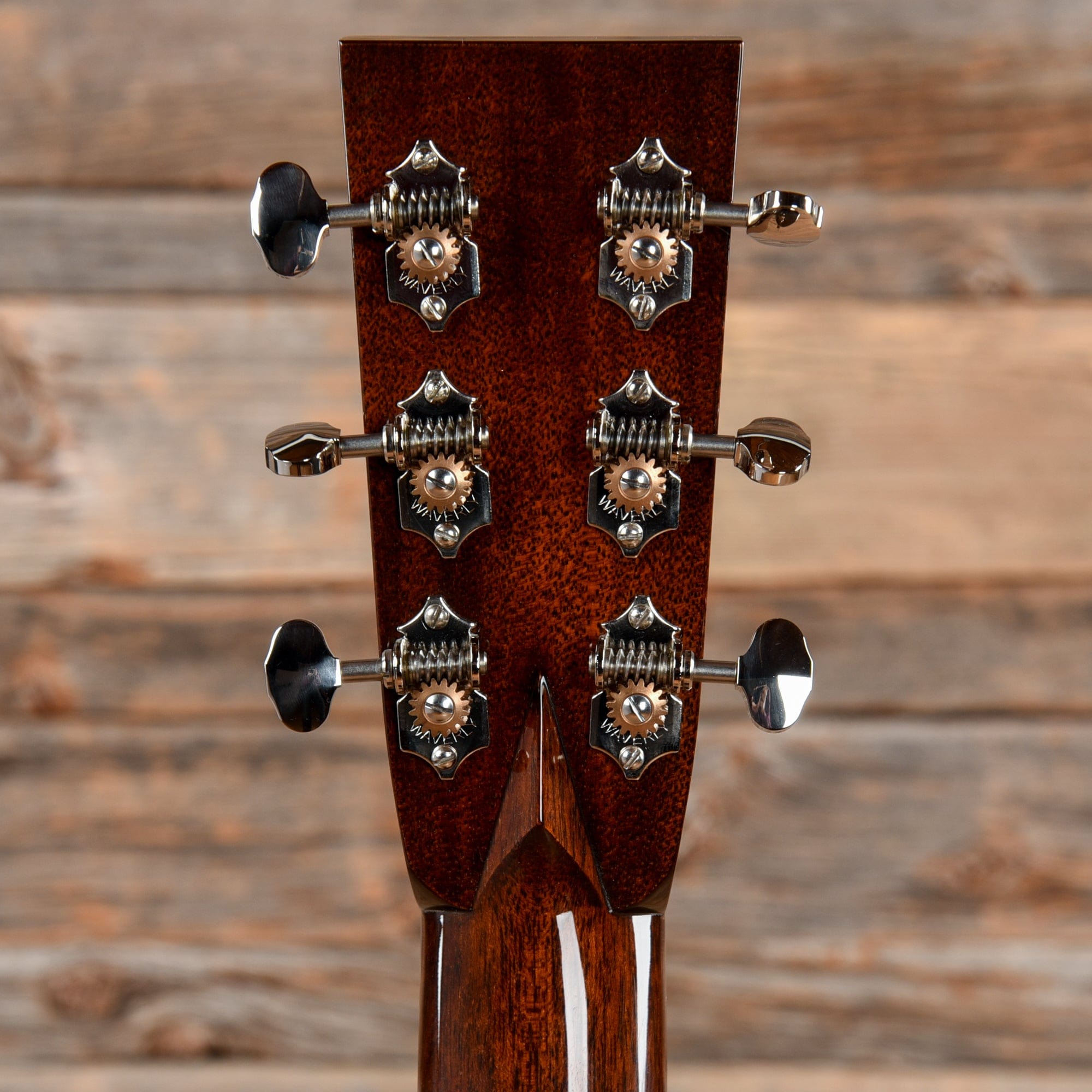 Collings 02H Traditional Natural 2020 – Chicago Music Exchange