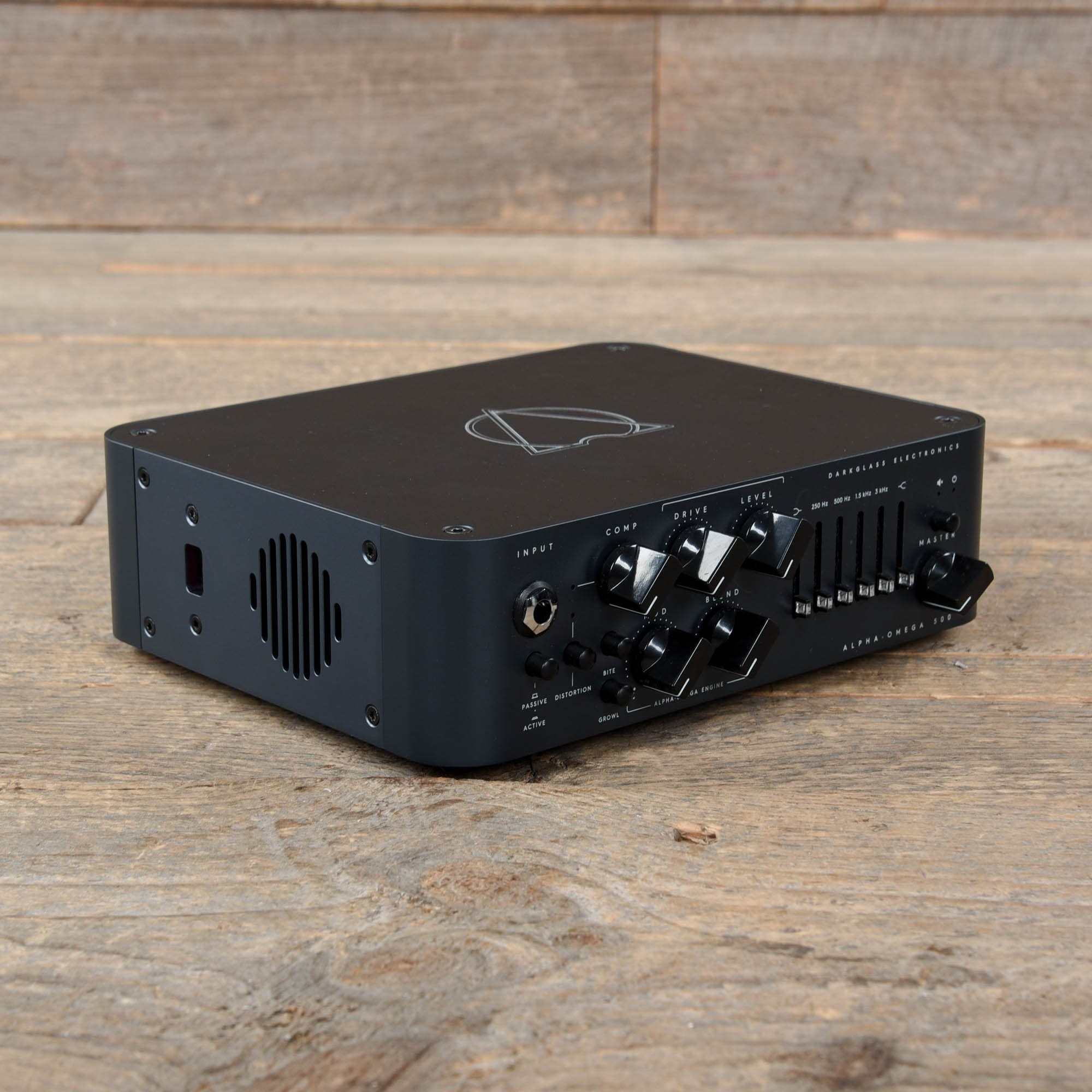 Darkglass Alpha Omega 500 Bass Head – Chicago Music Exchange