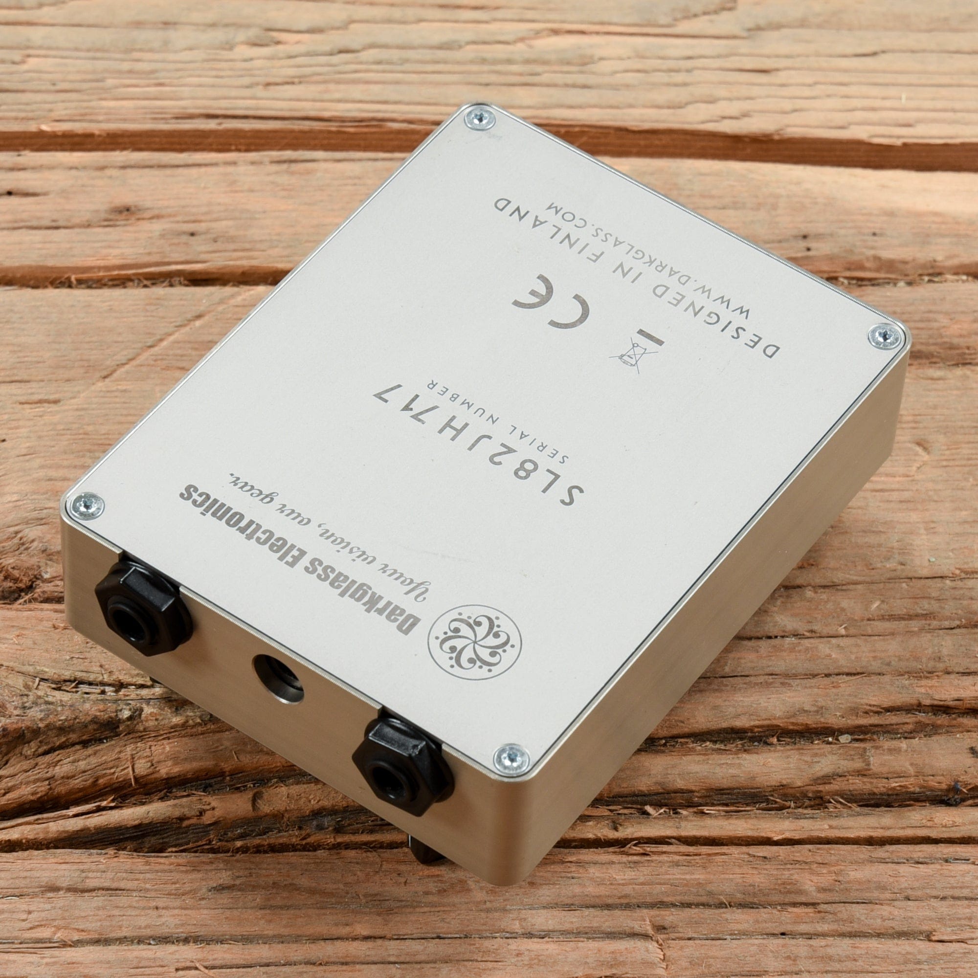 Darkglass Super Symmetry Compressor – Chicago Music Exchange