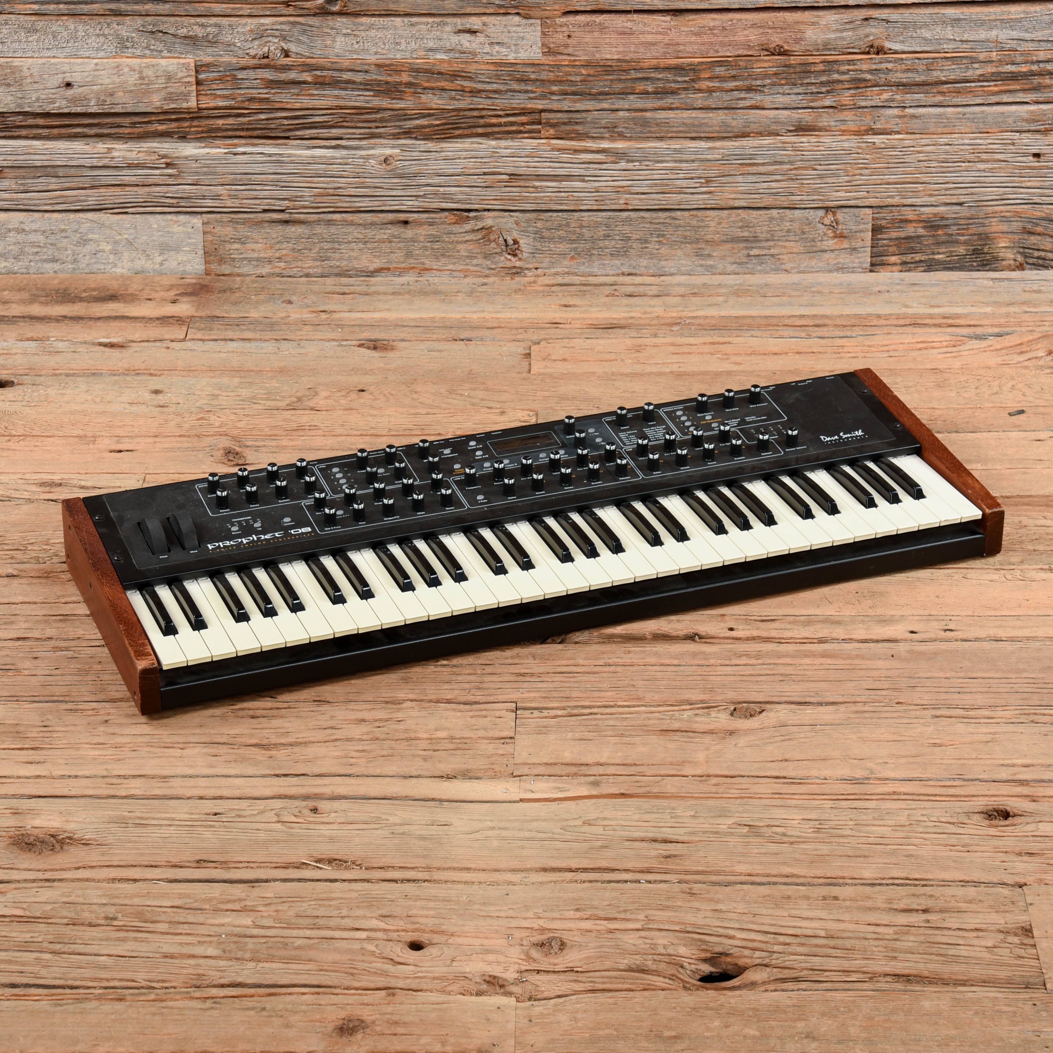 Dave Smith Instruments Prophet 08 61-Key 8-Voice Polyphonic Synthesize ...