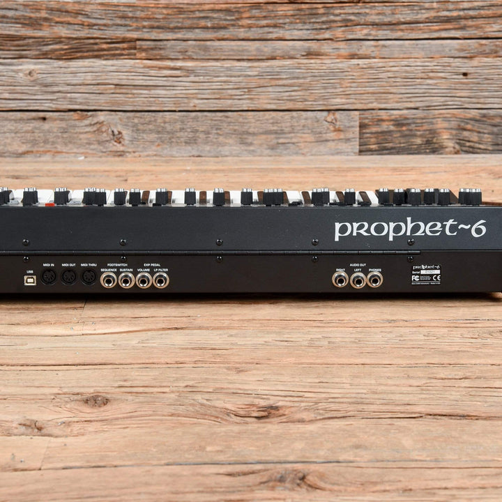Dave Smith Instruments Prophet 6 – Chicago Music Exchange