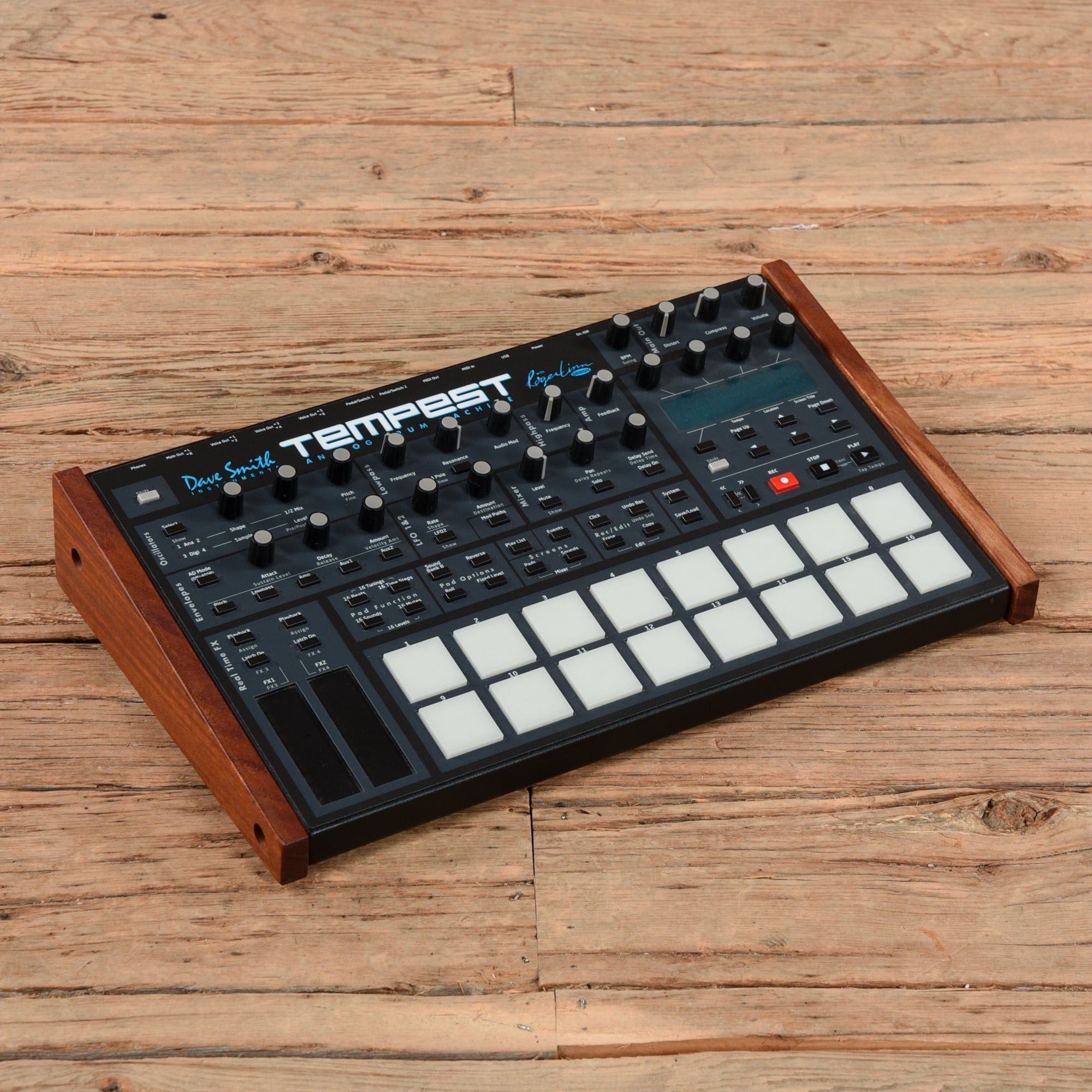 Dave Smith Instruments Tempest Analog Drum Machine – Chicago Music Exchange