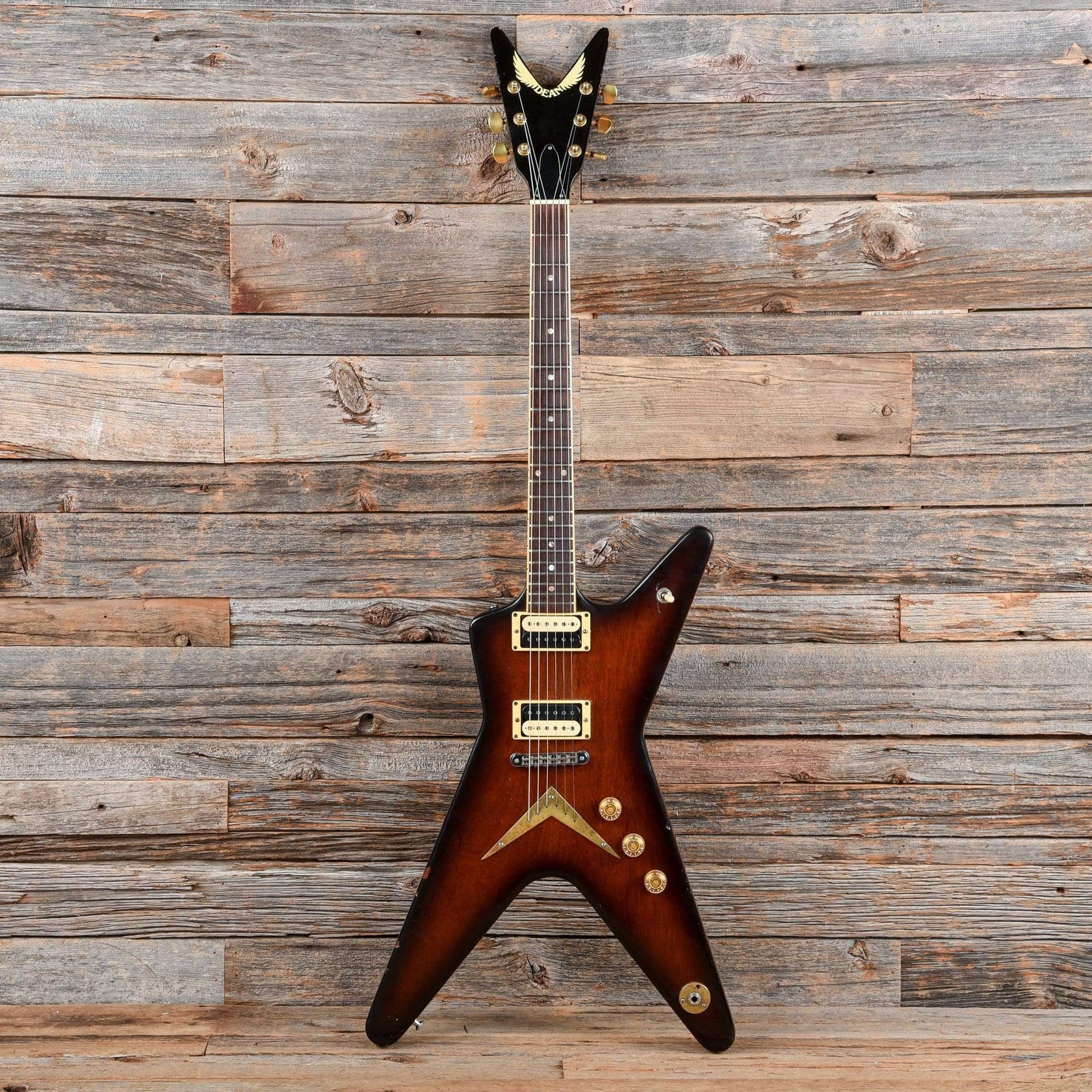 Dean Guitars ML Sunburst 1980 – Chicago Music Exchange