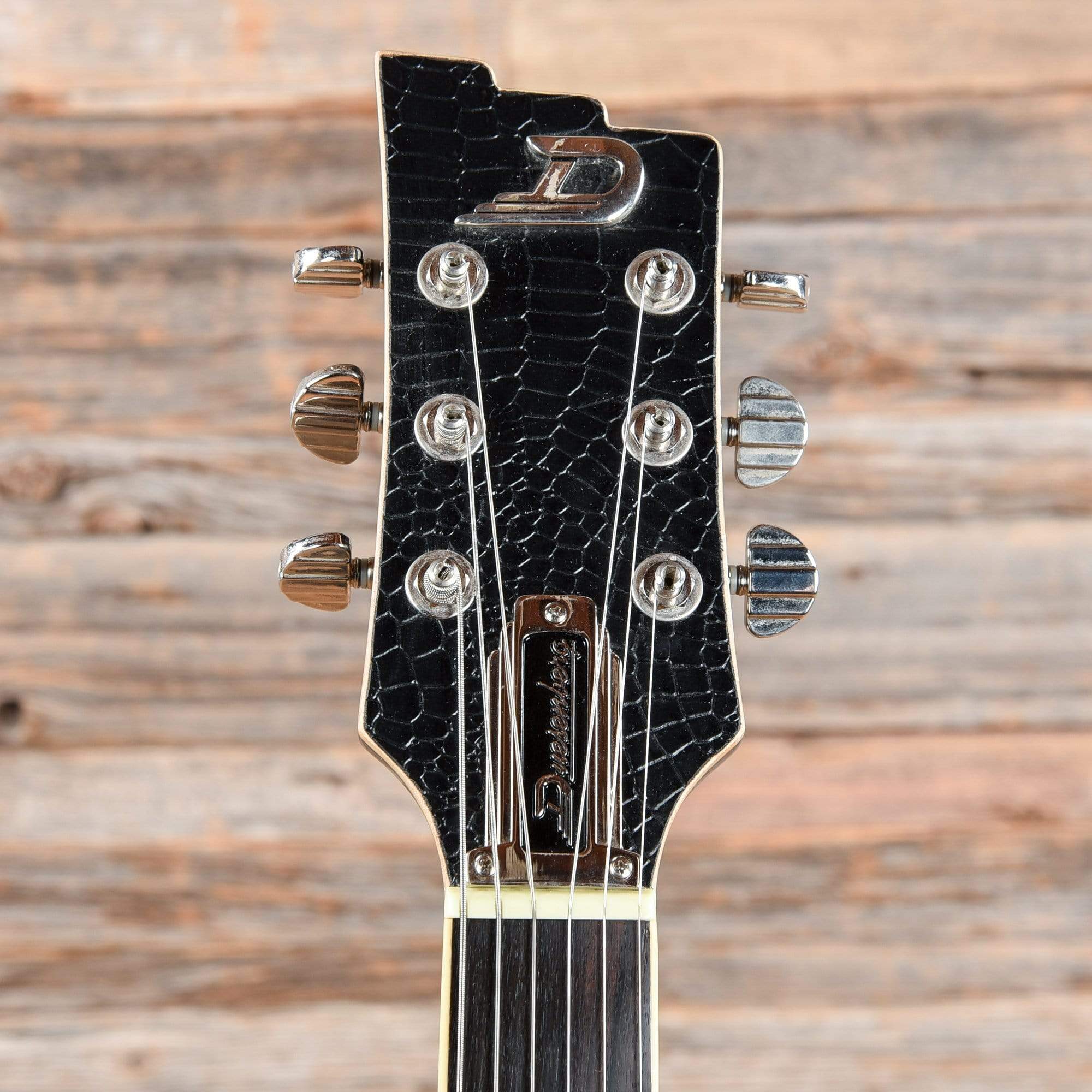 Duesenberg Starplayer TV Outlaw Semi-Hollow Body Black Tolex 2011 ...