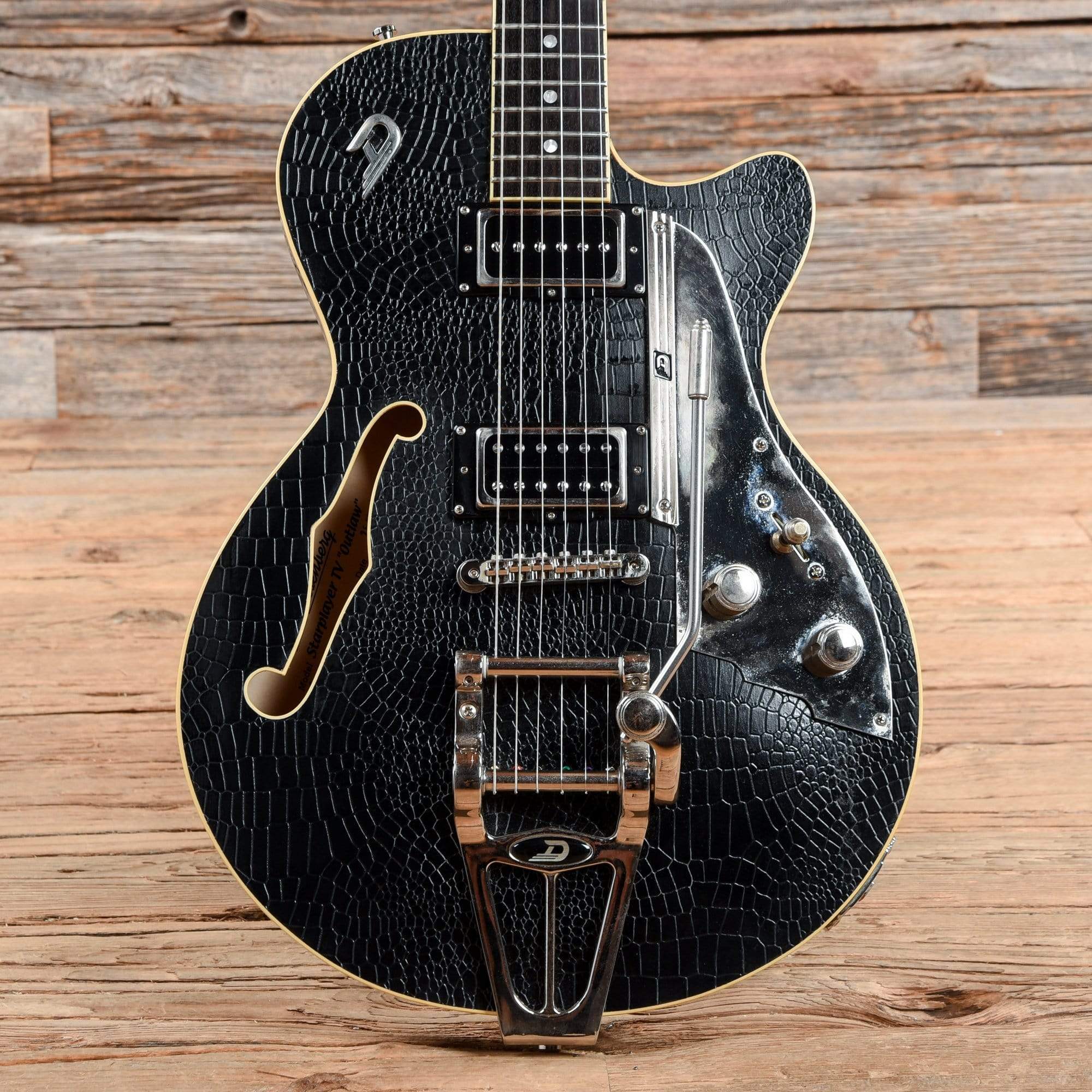 Duesenberg Starplayer TV Outlaw Semi-Hollow Body Black Tolex 2011 ...