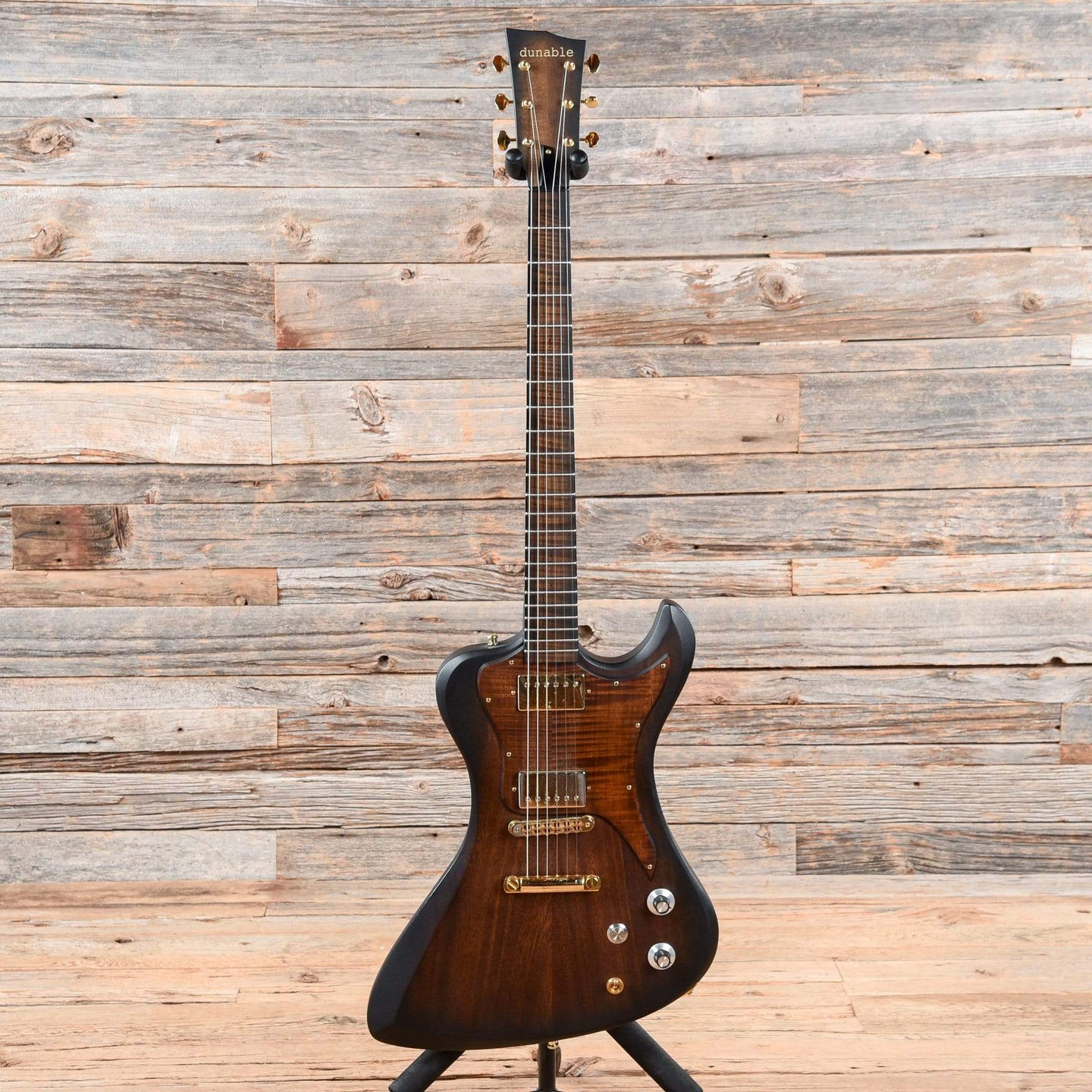 Dunable R2 Tobacco Sunburst – Chicago Music Exchange