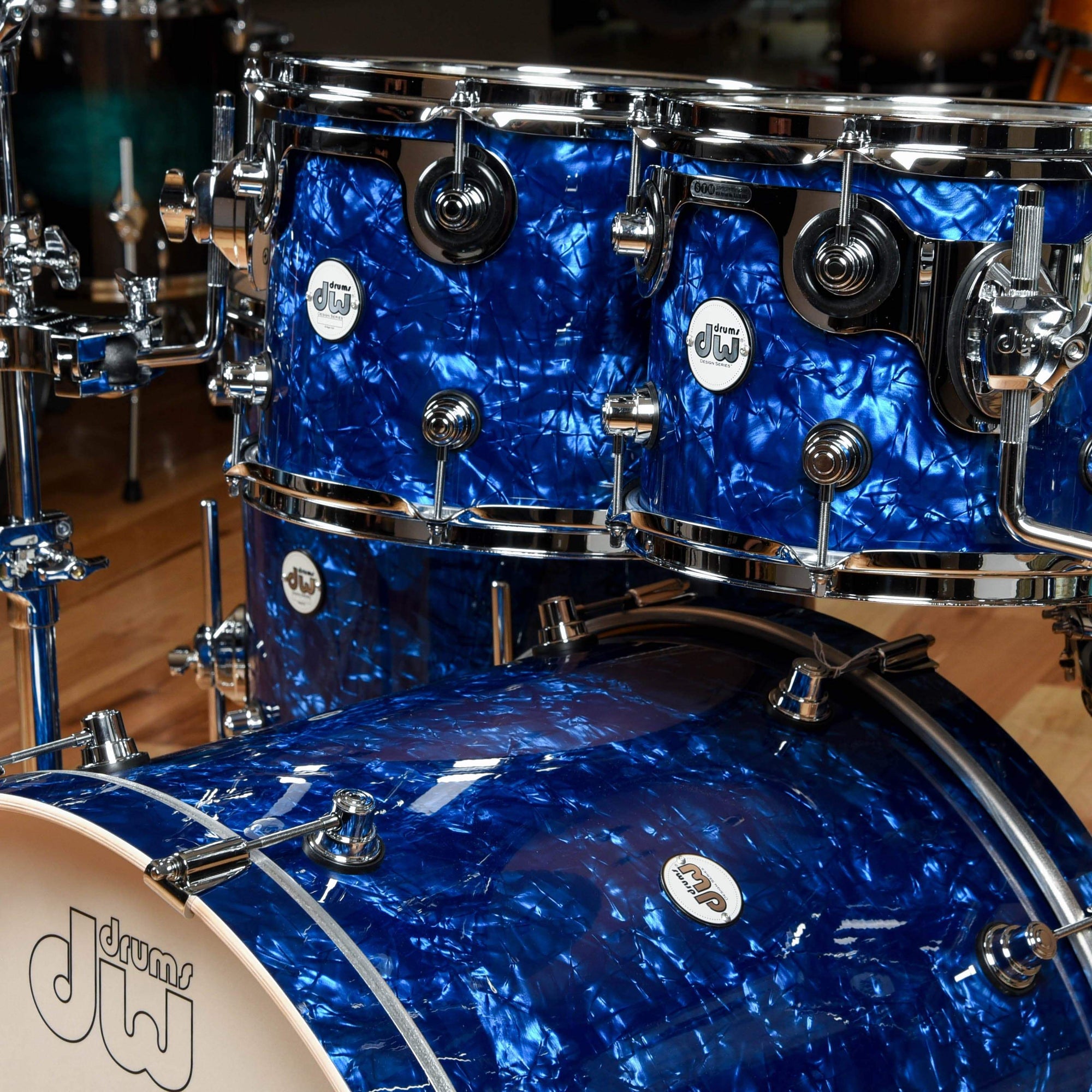 DW Design Series 10/12/16/22/5.5x14 5pc. Drum Kit Deep Blue Marine ...