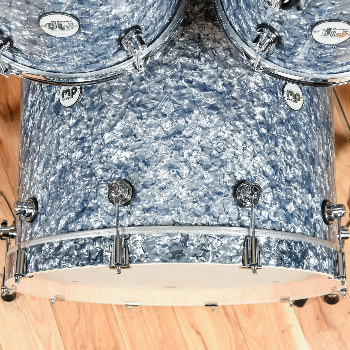 DW Design Series 10/12/16/22/5.5x14 5pc. Drum Kit Silver Slate Marine ...